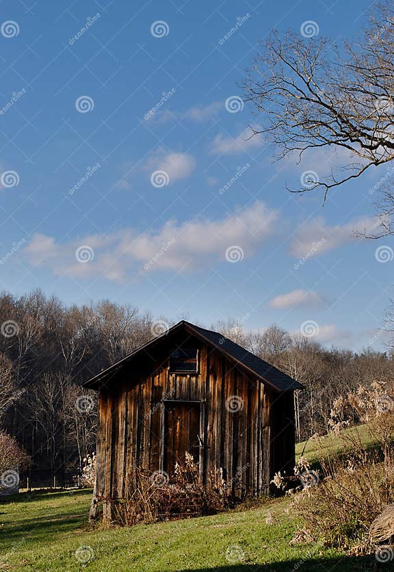 Wooden barn in Ohio stock image. Image of corn, wood - 17613007