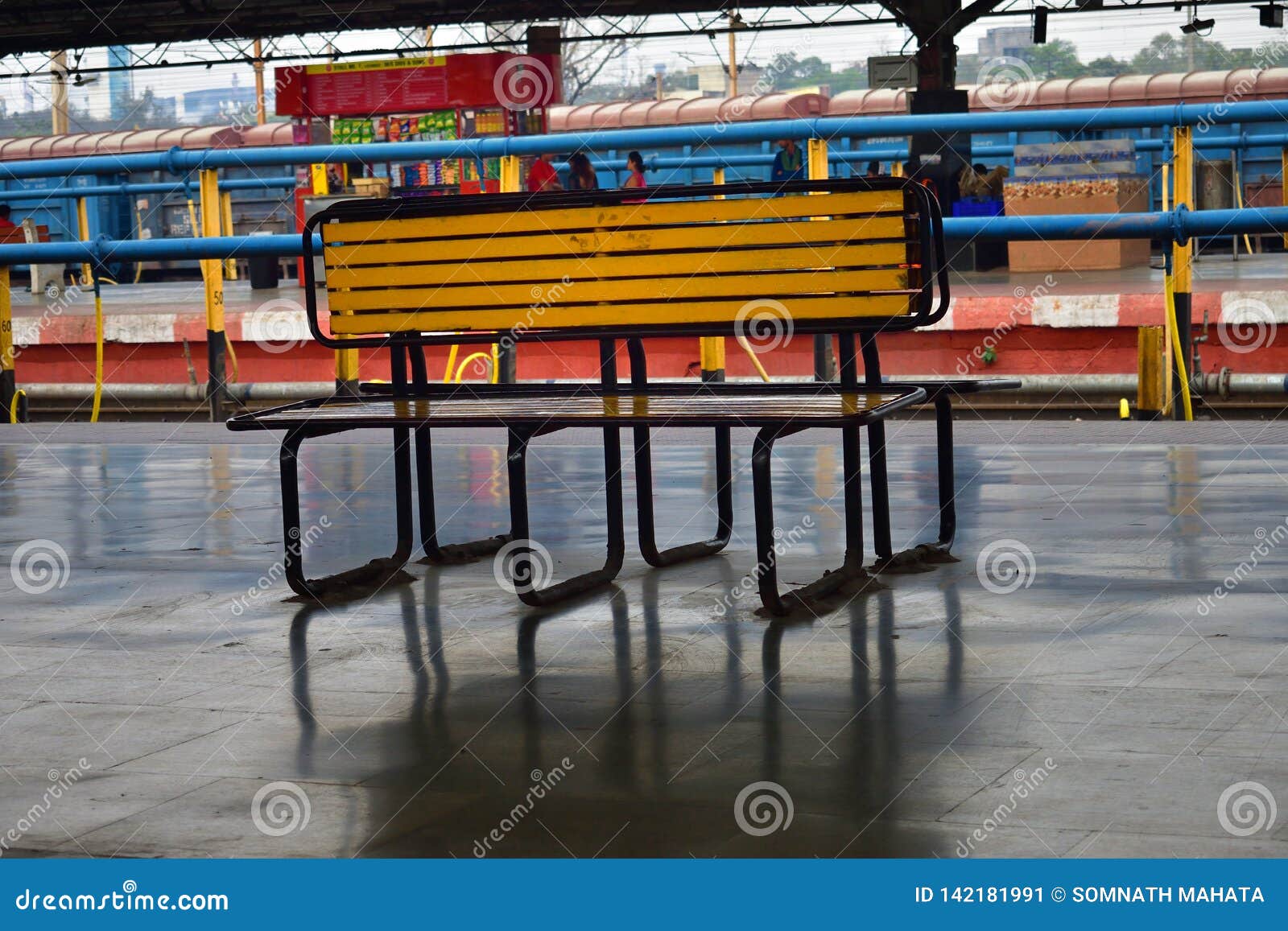 Wooden Bench at Railway Platform Editorial Photo - Image of outdoor ...