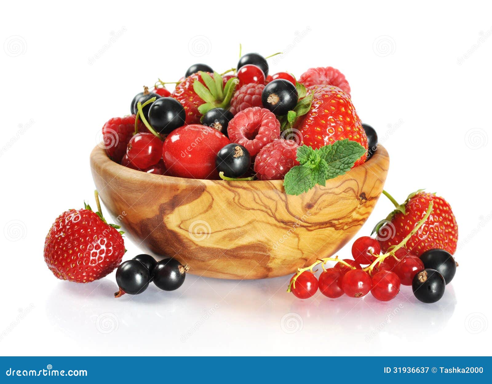 Wooden Bowl with Berries Mix Stock Image - Image of mint, freshness ...