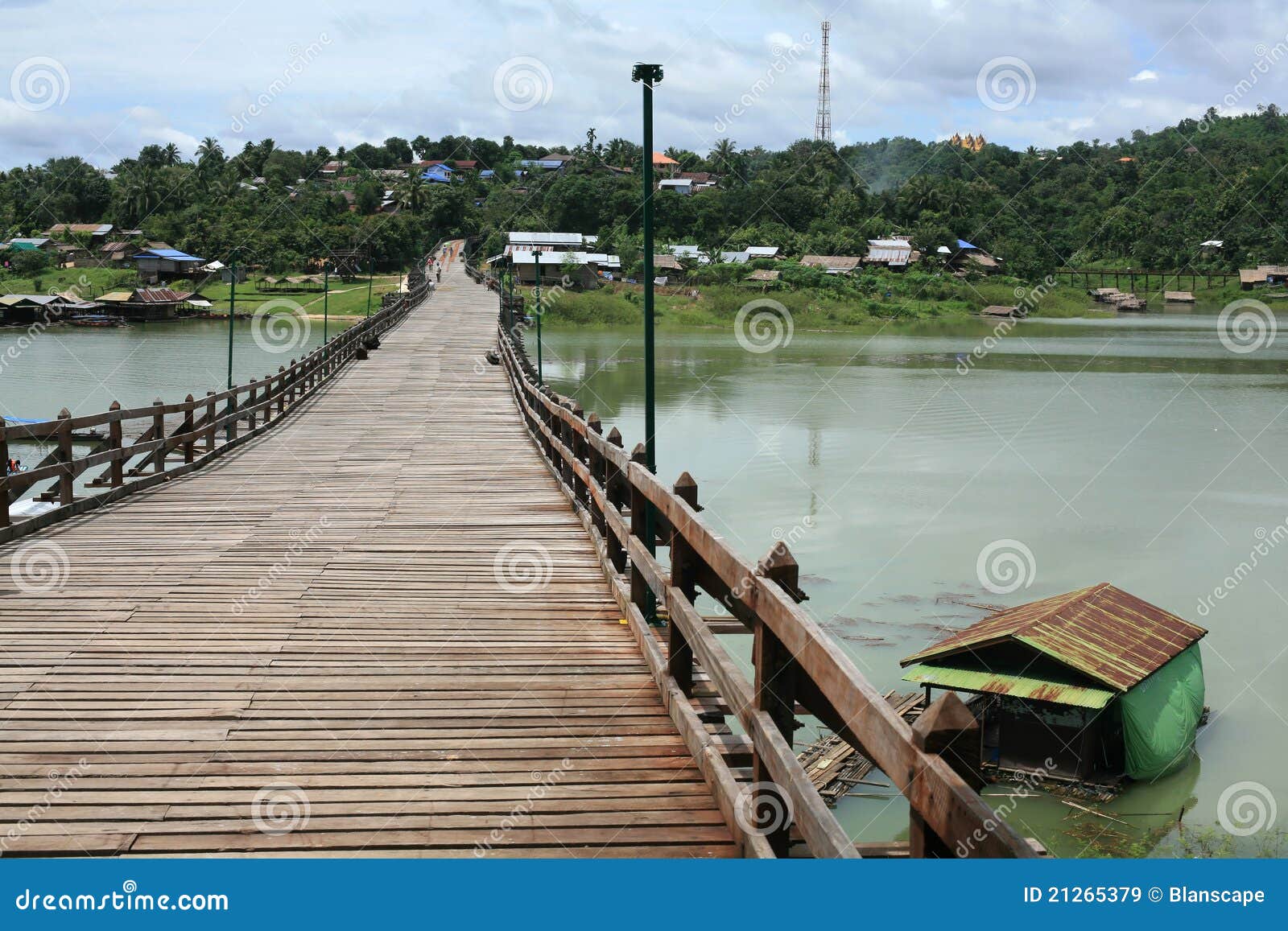 Wooden Bridge and Floating Raft House Stock Image - Image of natural ...