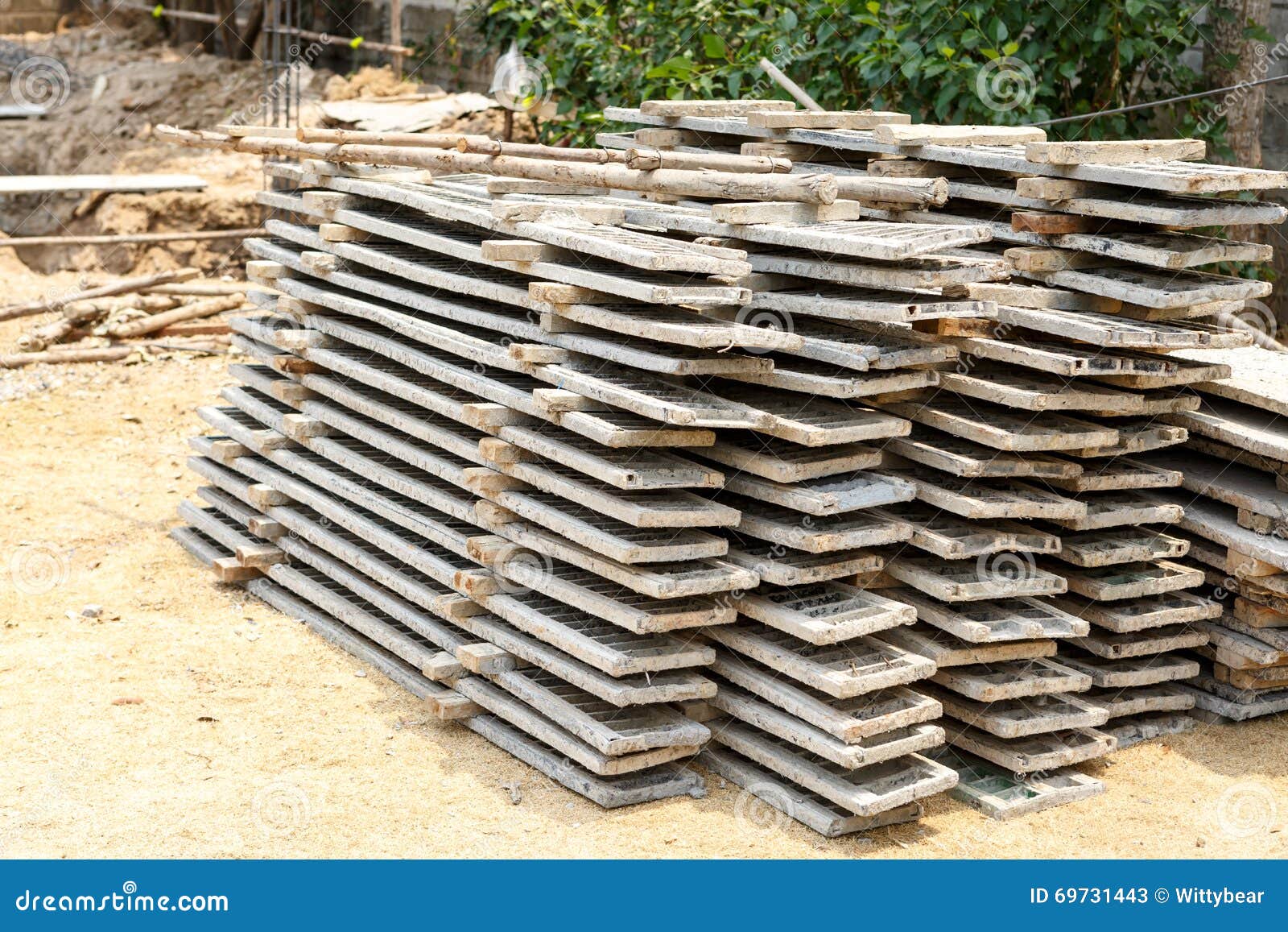 Wooden for cement mold stock image. Image of build, site - 69731443