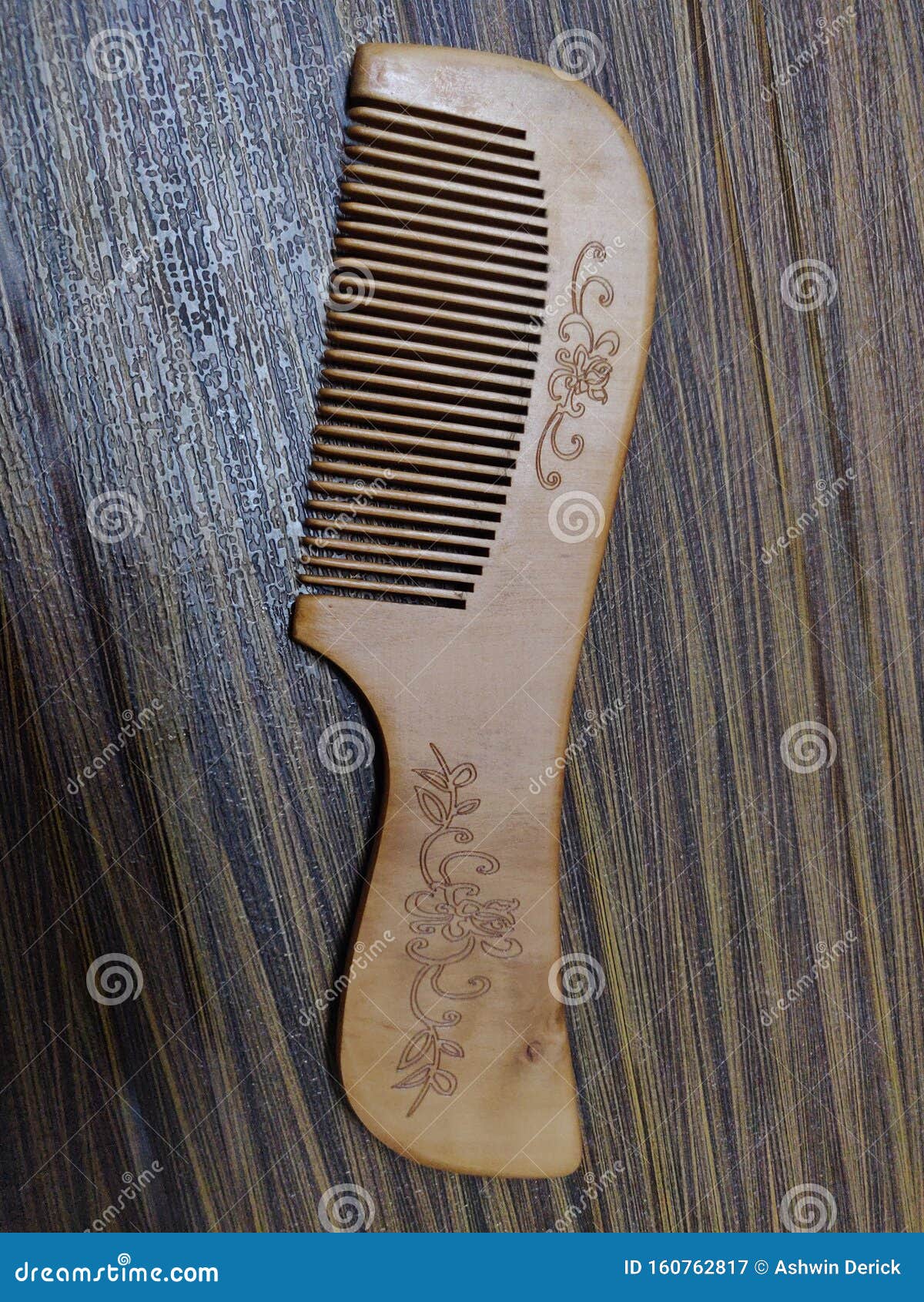 Wooden comb stock image. Image of craft, woodsman, comb - 160762817