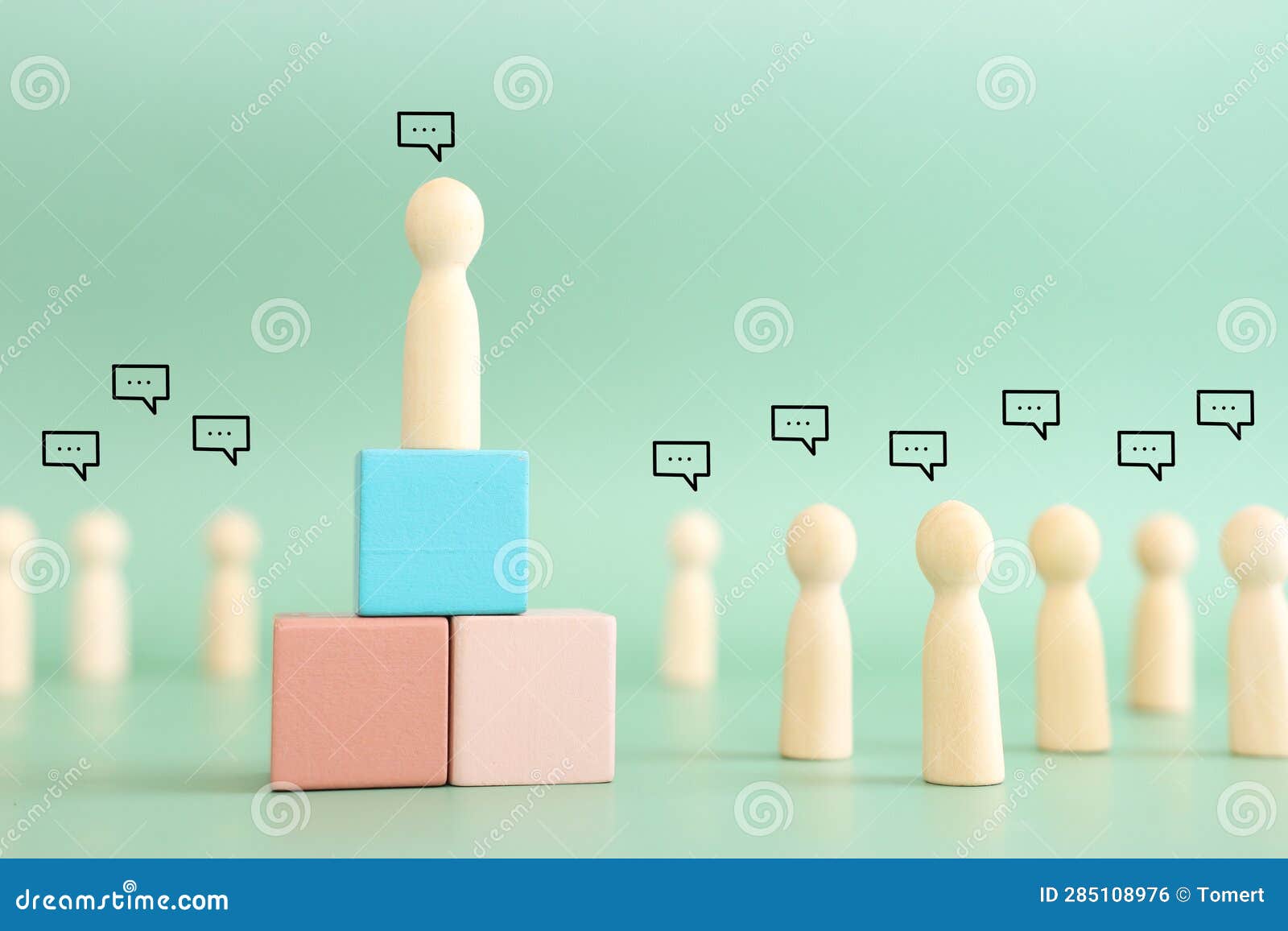 Wooden Figures with Speech Bubbles. Concept of Communication ...