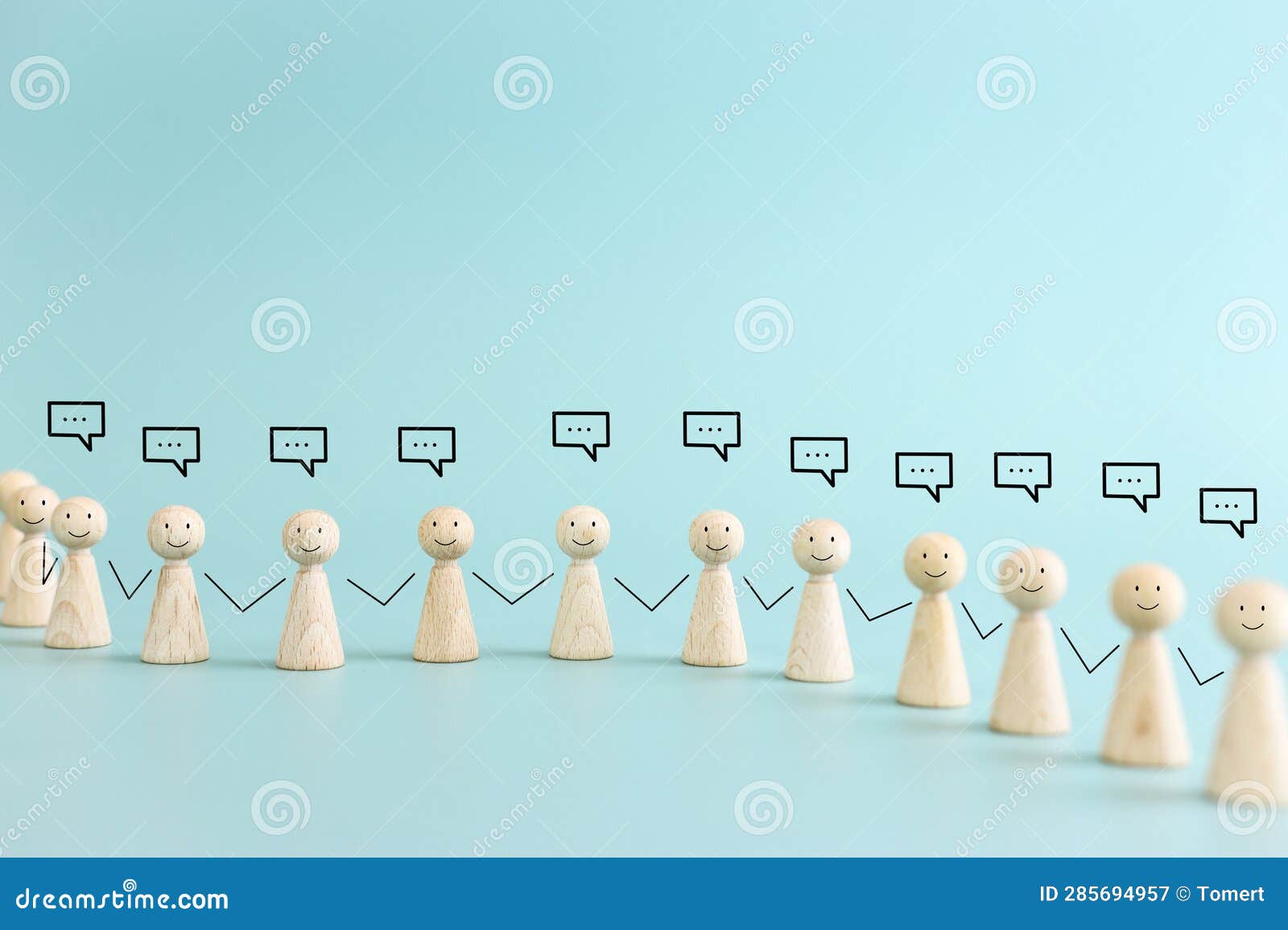 Wooden Figures with Speech Bubbles. Concept of Communication ...