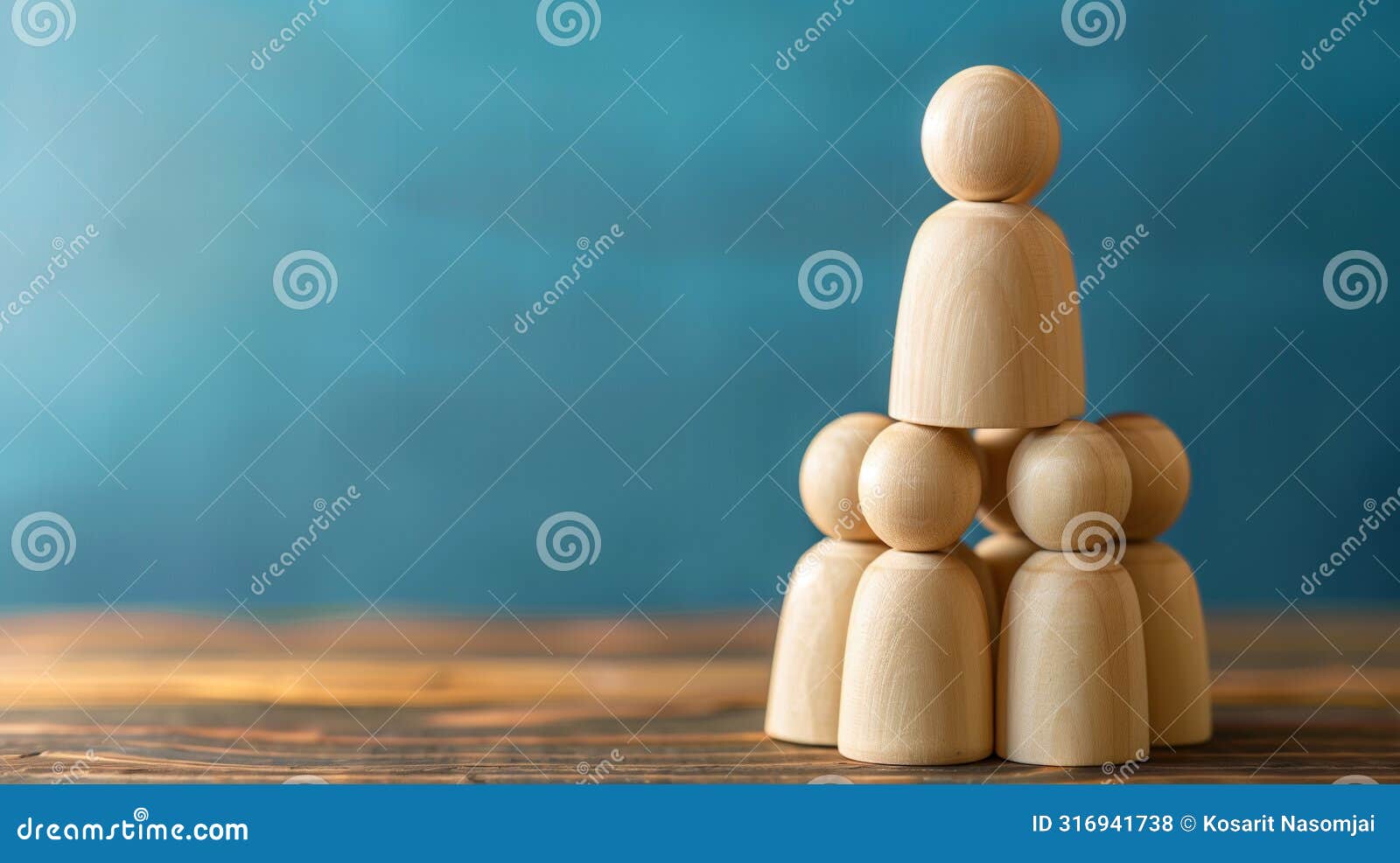 Pyramid Of Three Social Class Infographic Vector Illustration ...