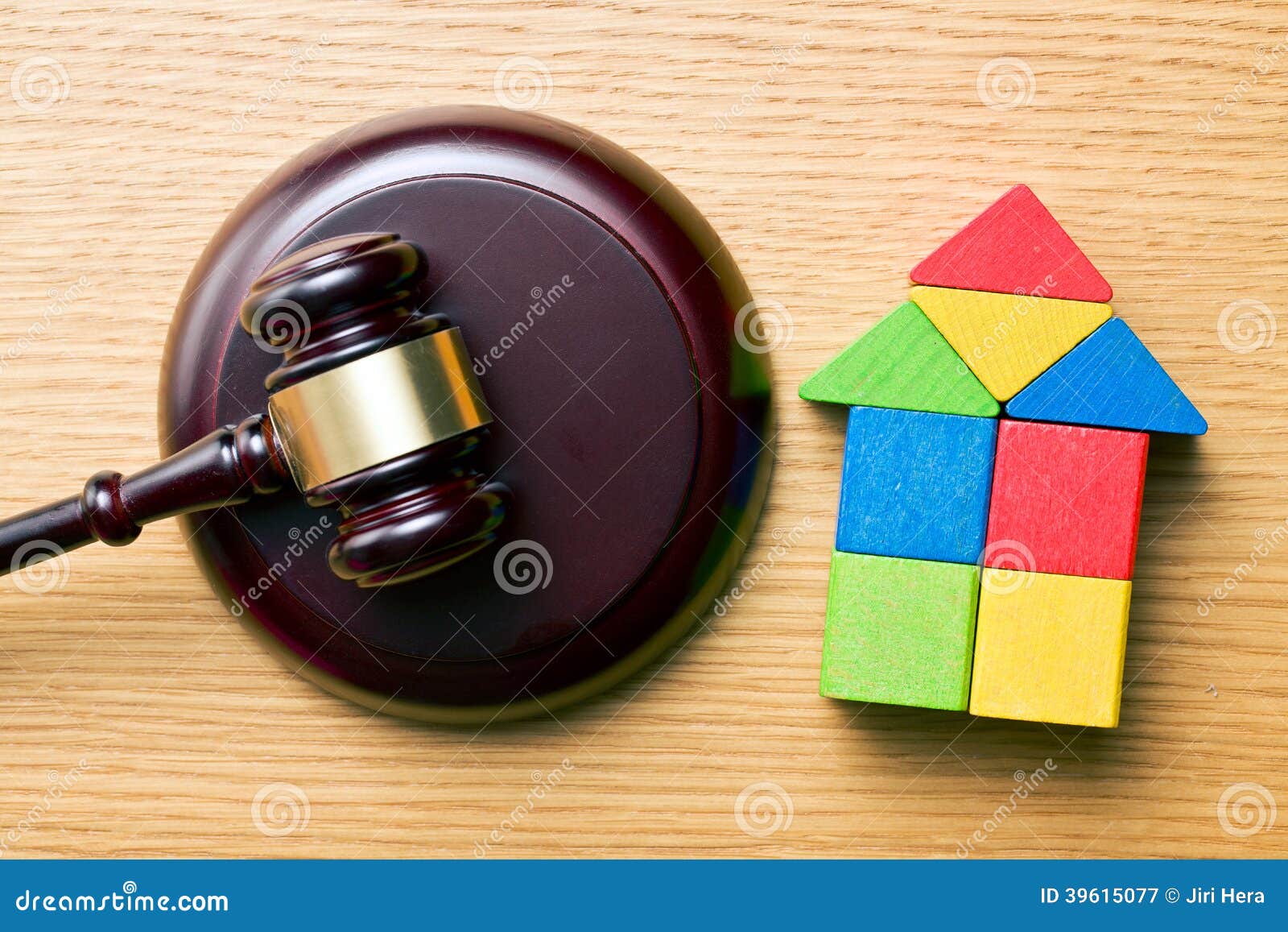Wooden House and Judge Gavel Stock Image - Image of confiscate, hammer ...