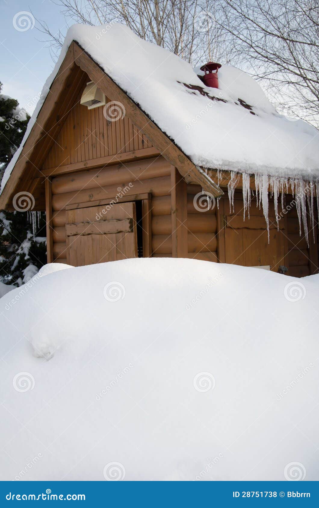 Wooden hut under snow stock photo. Image of roof, cabin - 28751738