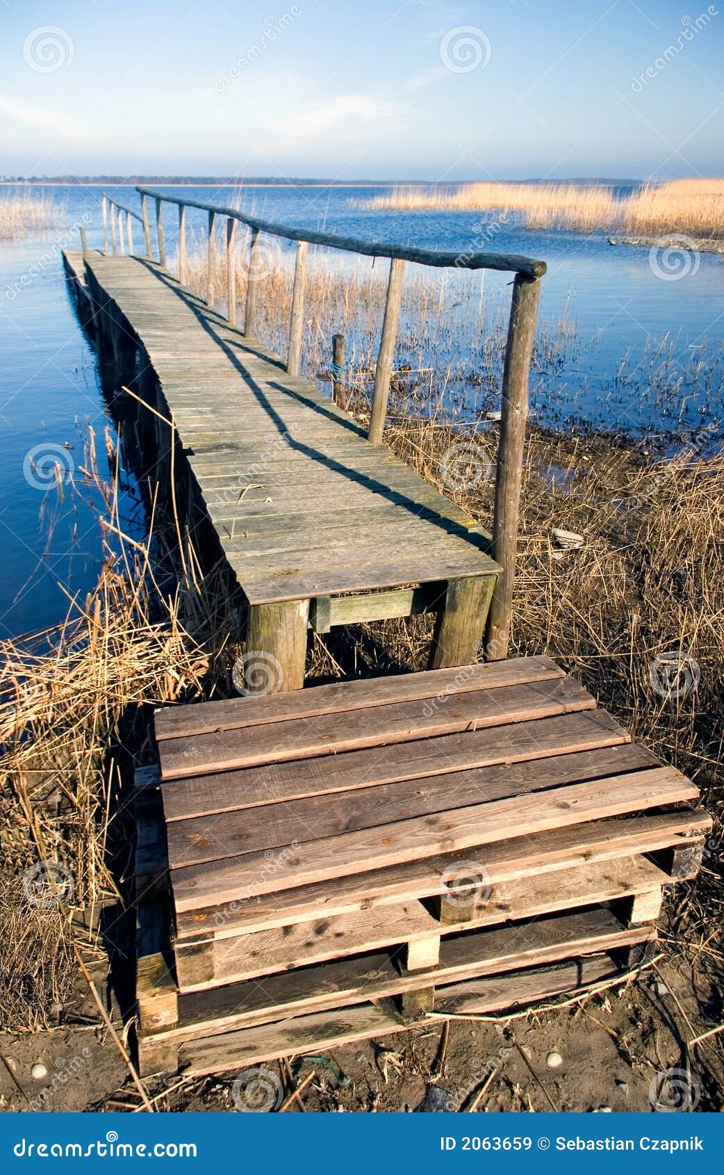 Wooden landing jetty stock image. Image of boating, distance - 2063659