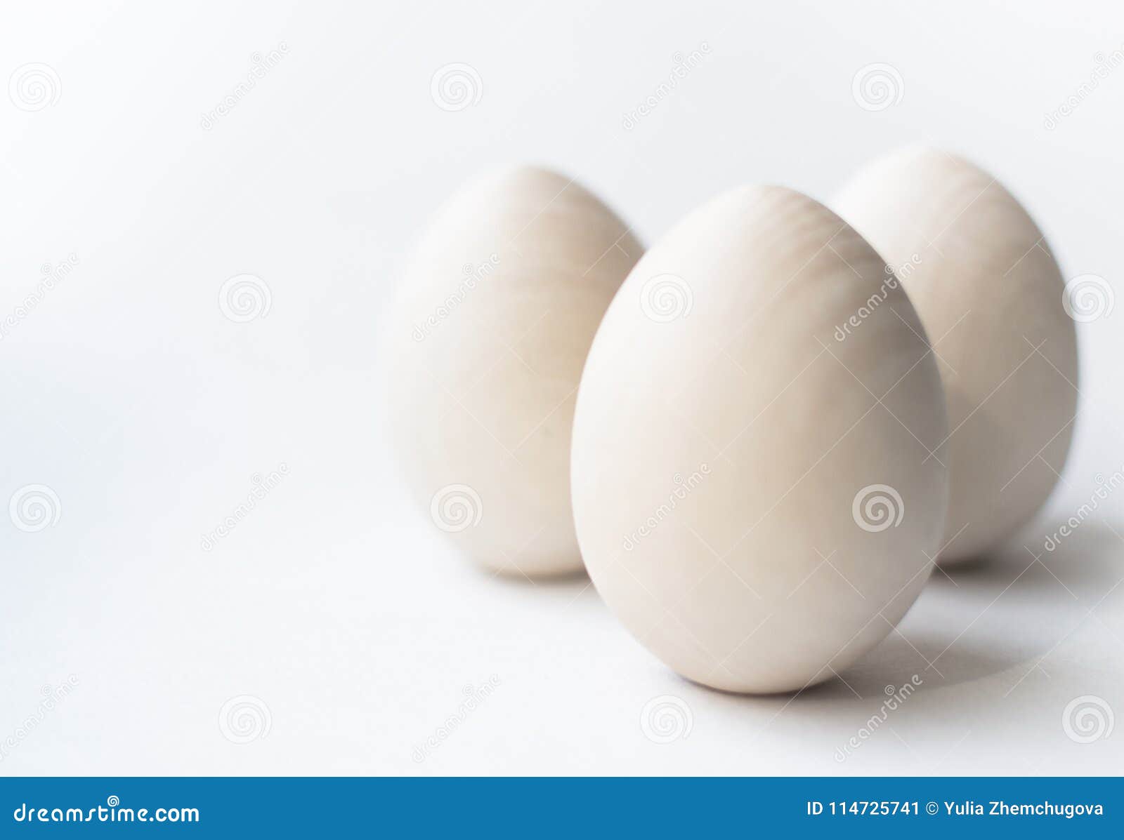 Egg White Objects A Flatlay Of Eggs And A White Object · Free Stock