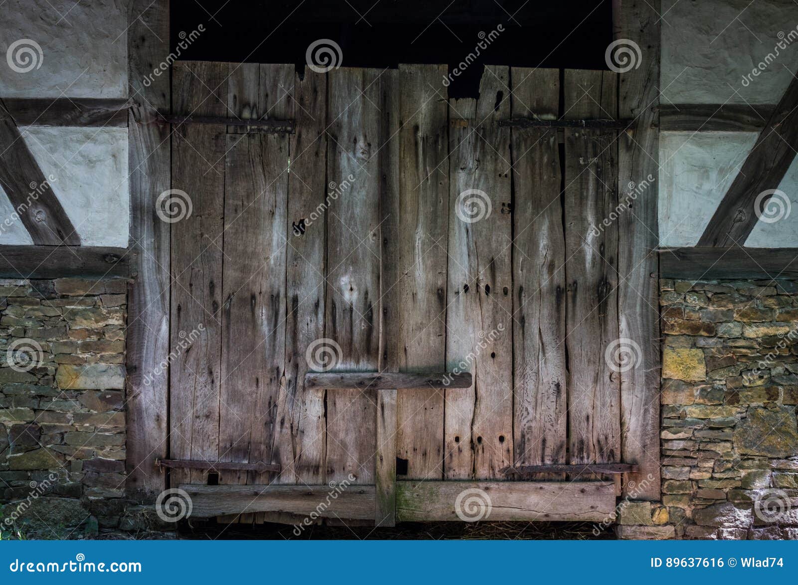 Wooden and Old Gate of the Farmhouse Stock Photo - Image of house, barn ...