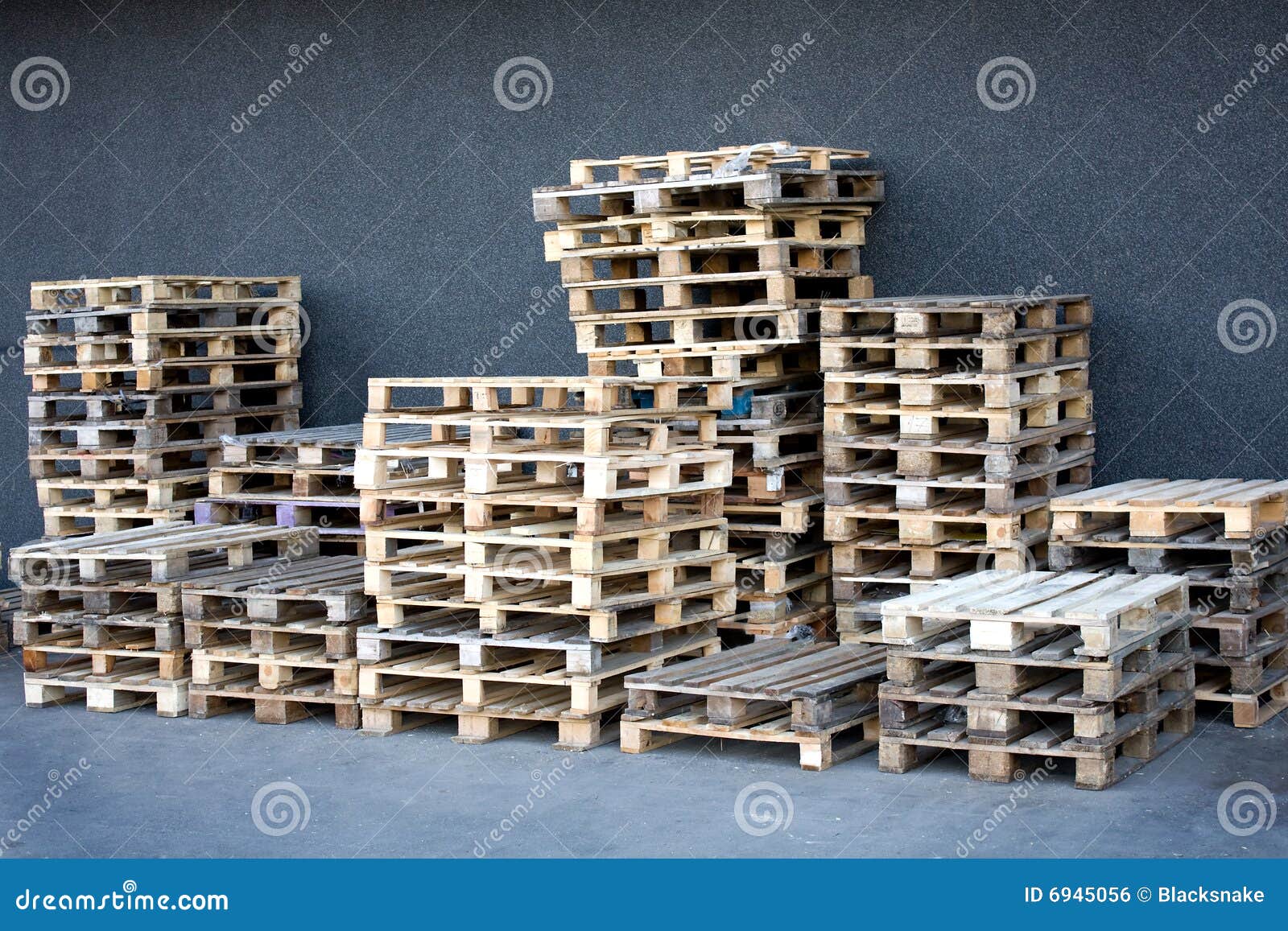 Wooden Palette Storage Container Stock Photo - Image of commerce ...