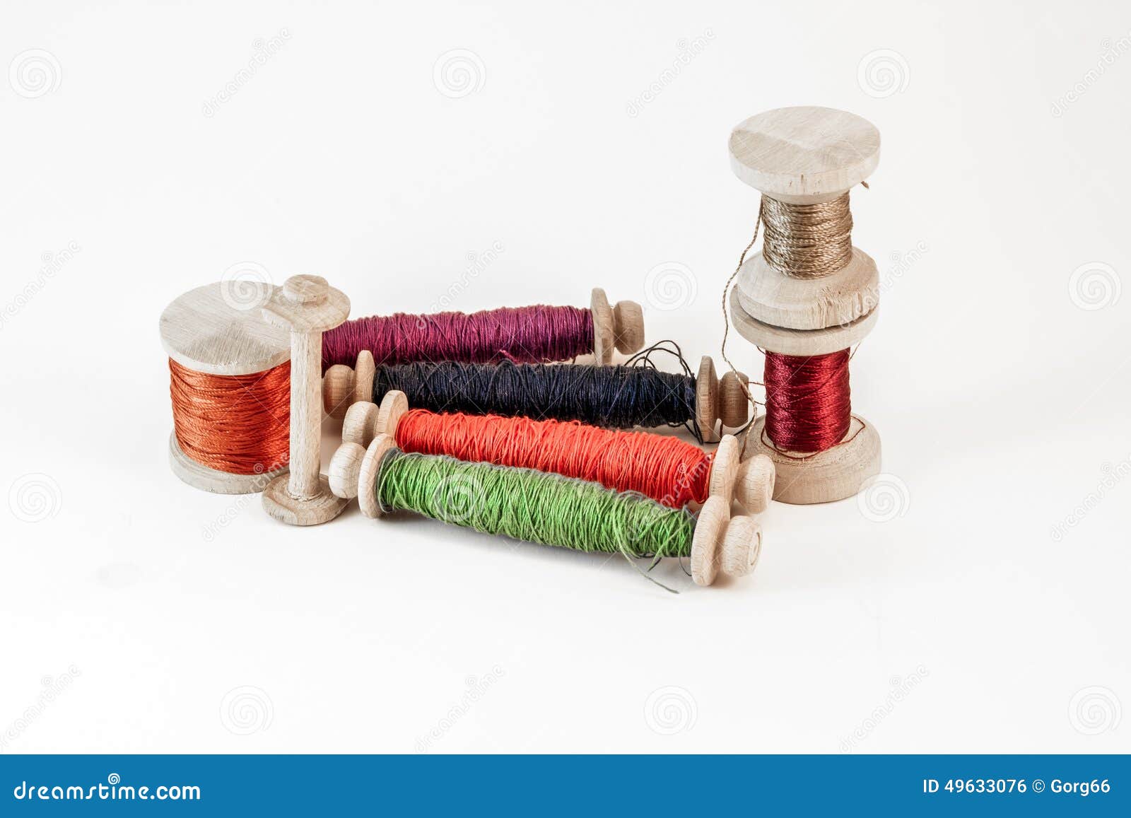 Wooden spools of thread stock photo. Image of linen, thread - 49633076