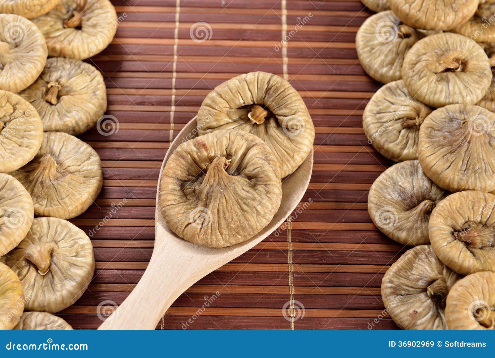 Wooden Spoon with Dried Figs Stock Image - Image of bamboo, health ...
