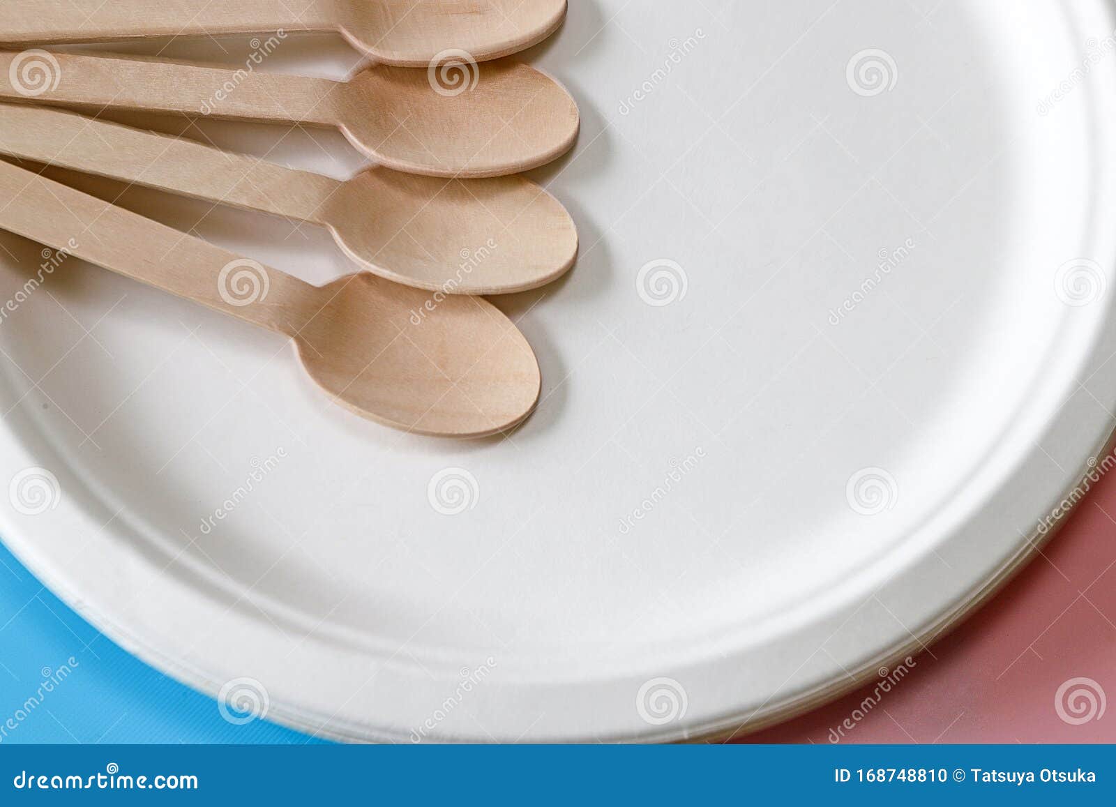 Wooden Spoons on the Paper Plate Stock Photo - Image of tray, recycling ...