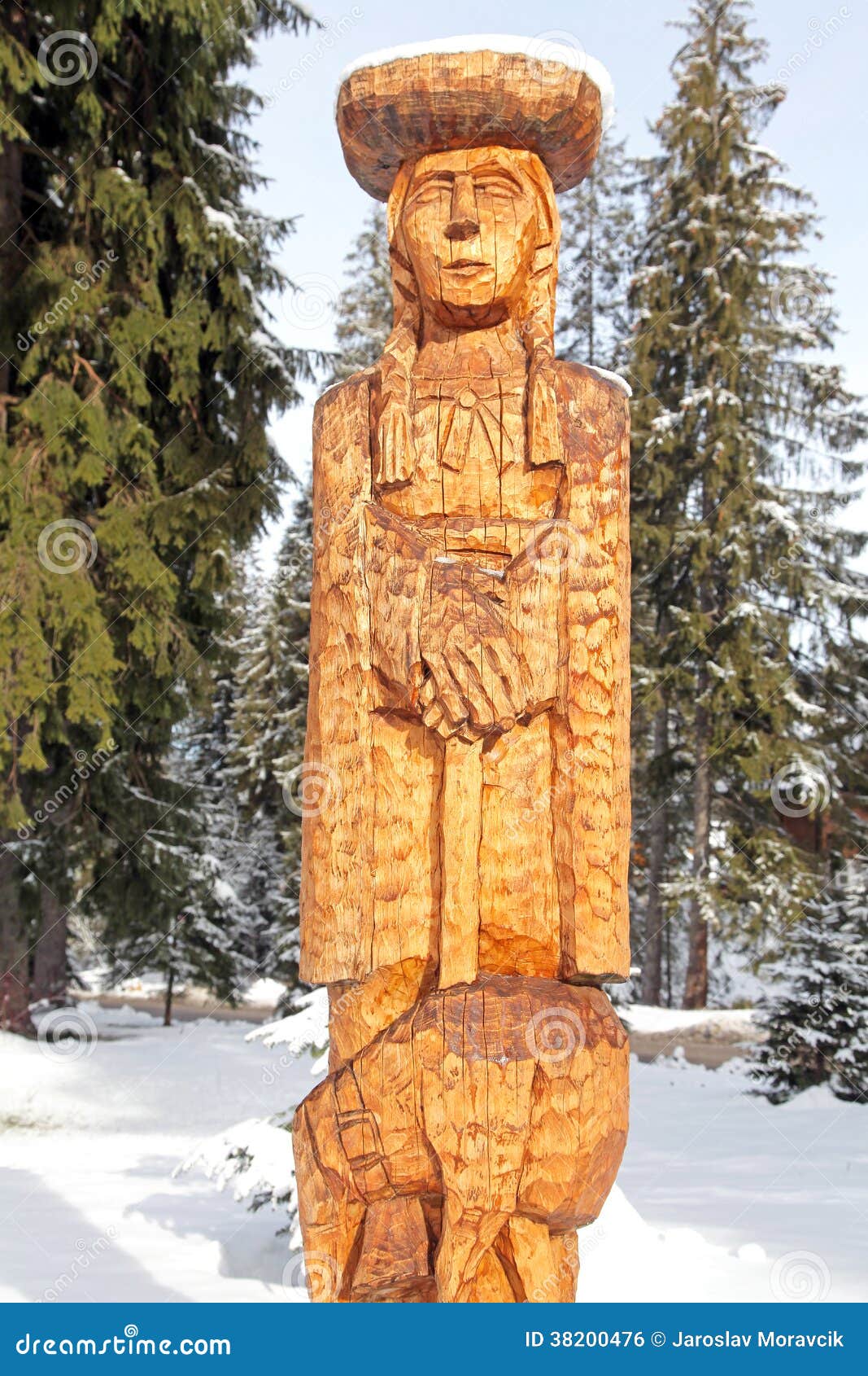 Wooden statue, Slovakia editorial photo. Image of eastern - 38200476