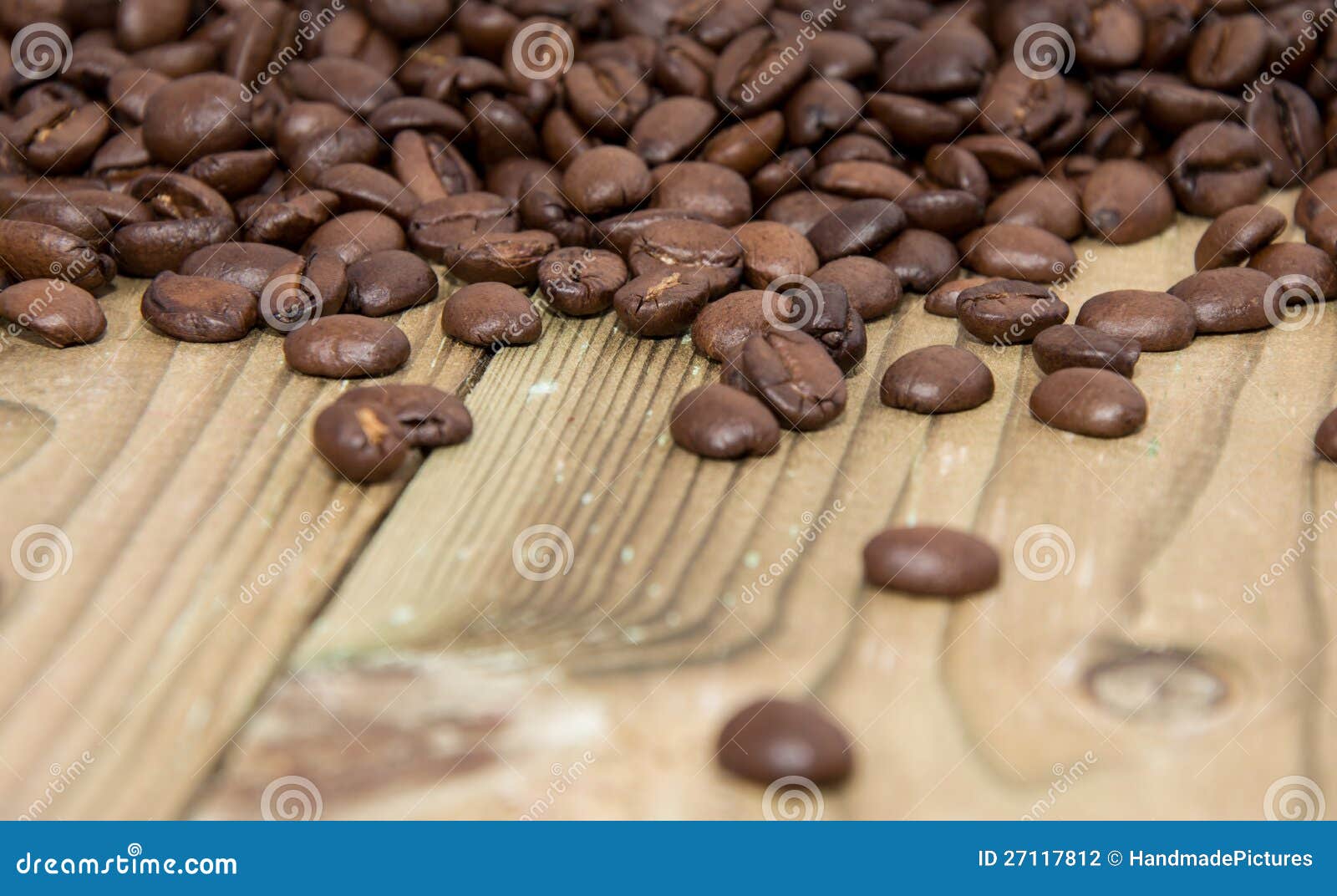 Wooden Table with Coffee Beans Stock Photo - Image of heap, dark: 27117812