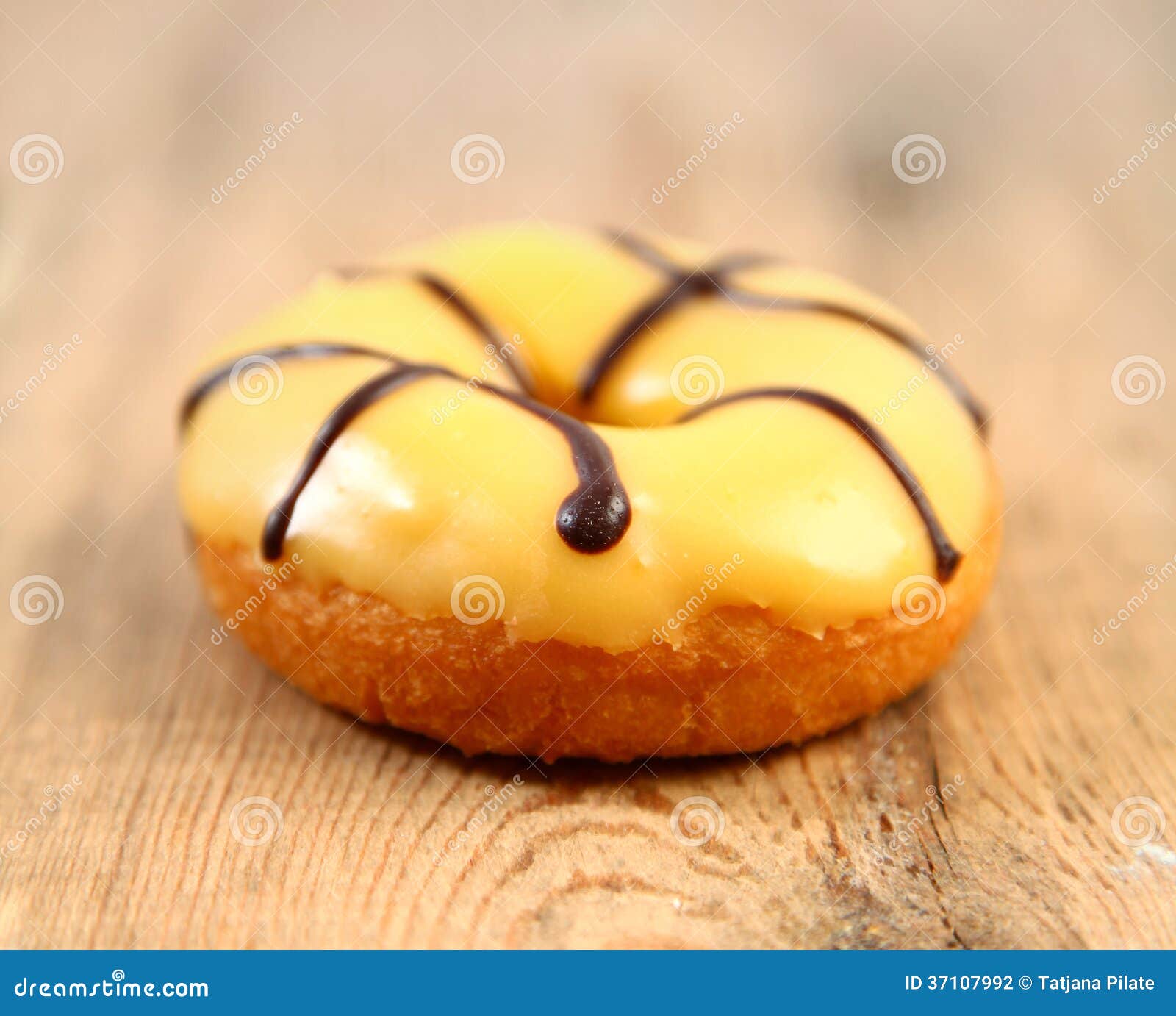 3,250 Donuts Yellow Icing Photos - Free & Royalty-Free Stock Photos ...