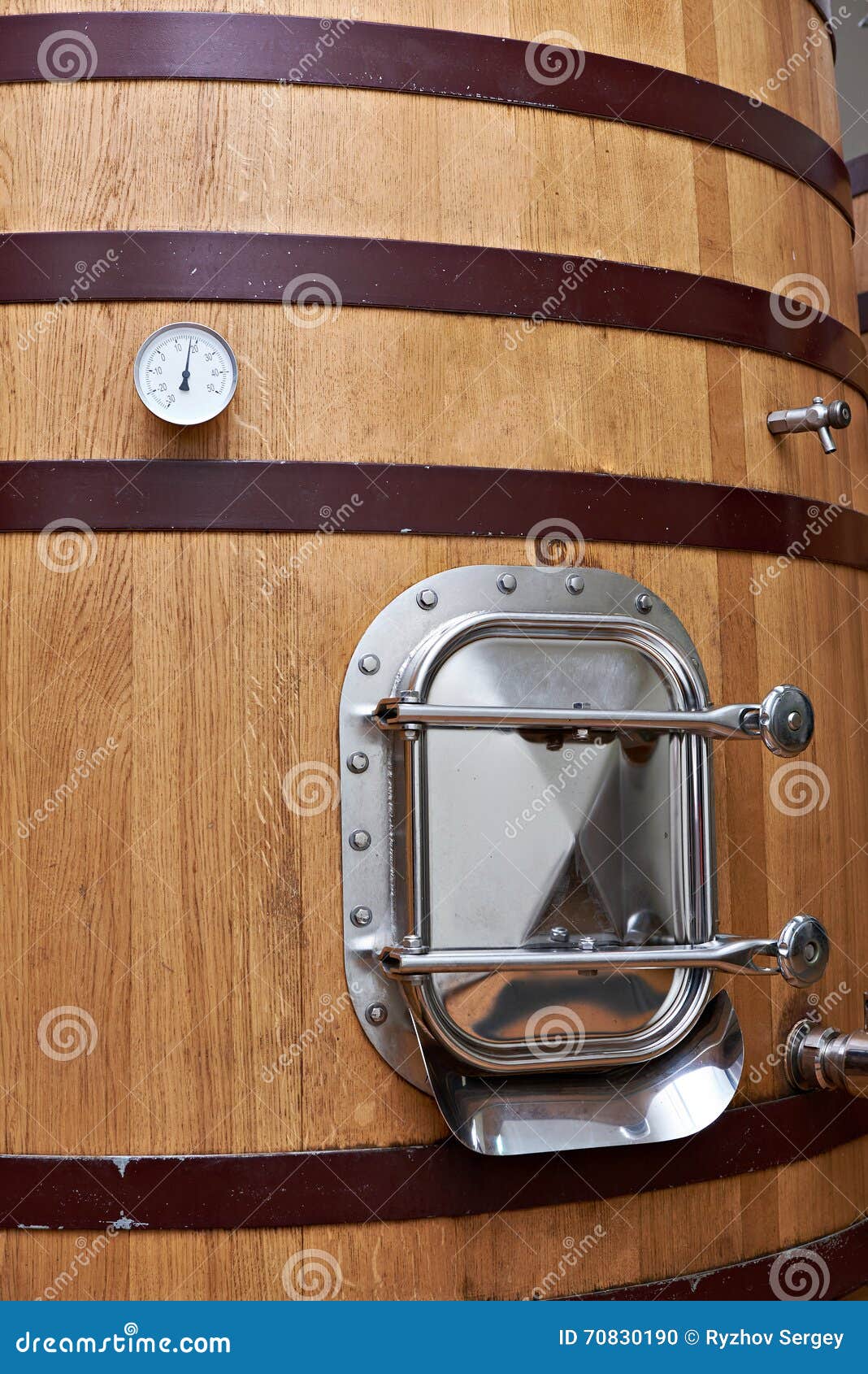 Tank Gun Barrel Stock Photo | CartoonDealer.com #25678998