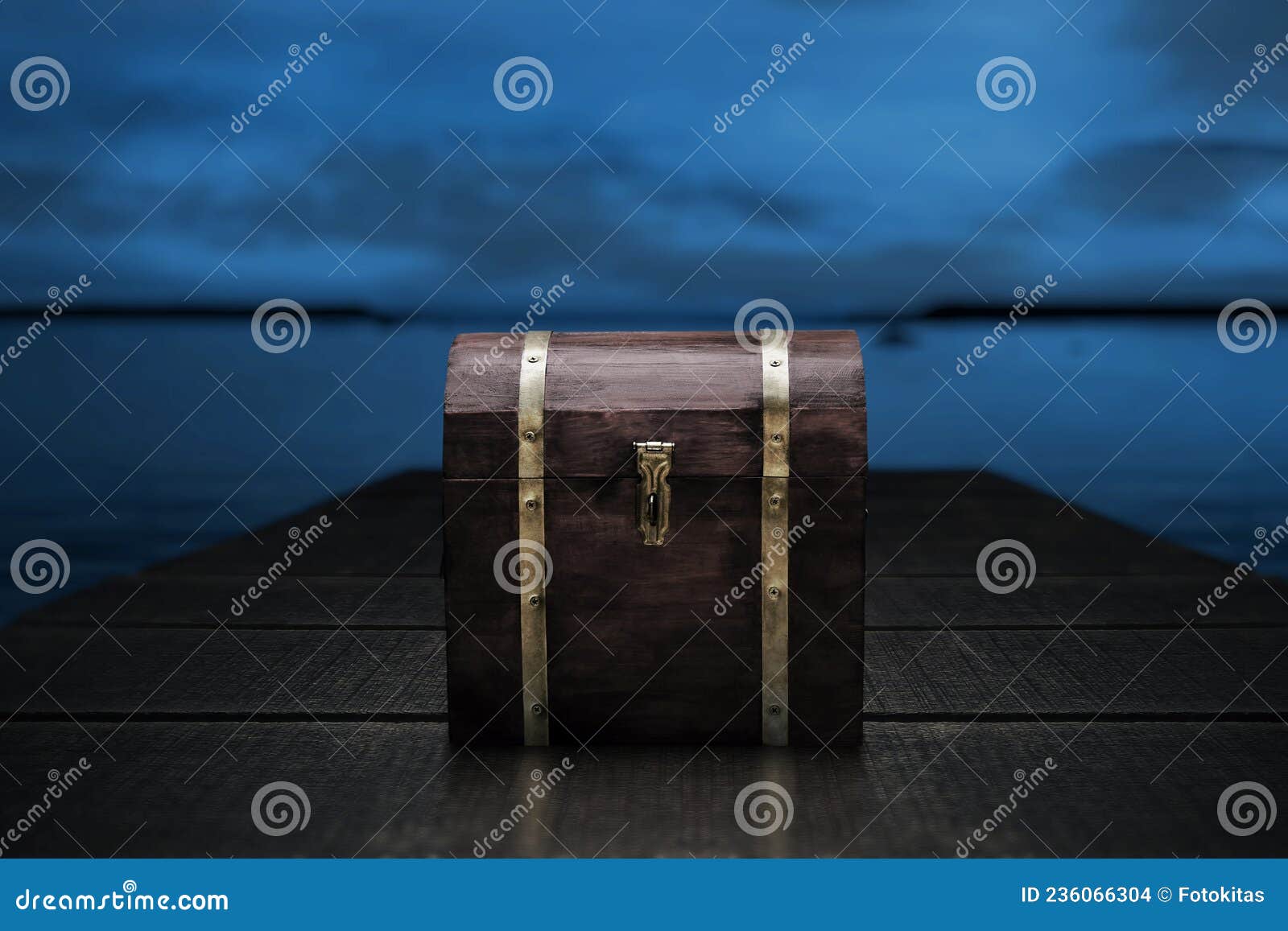 Wooden Treasure Chest on the Beach Stock Photo - Image of luxury ...
