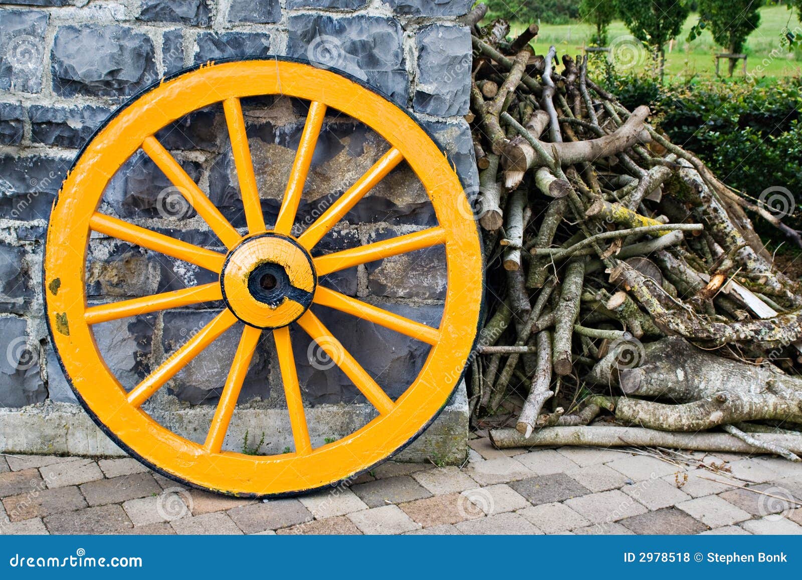 Wooden Wagon Wheel stock photo. Image of ranch, bricks - 2978518