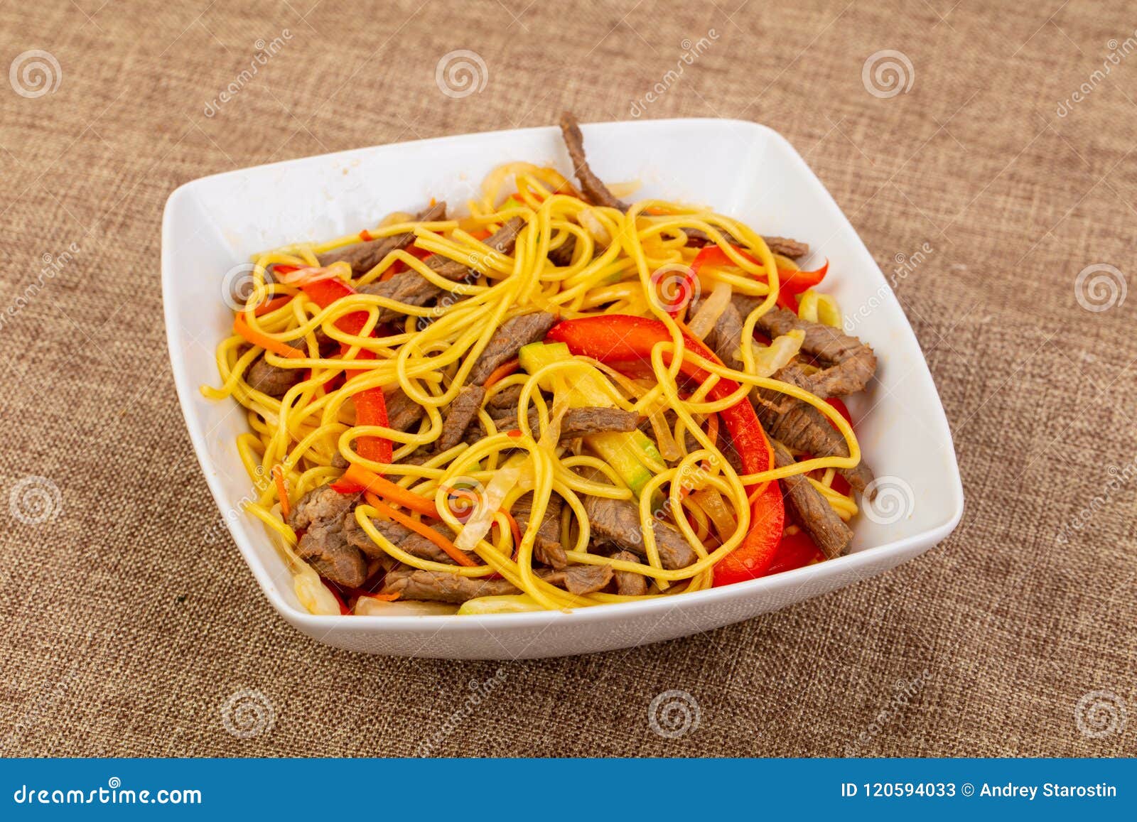 Wook Noodle with Beef and Vegetables Stock Image - Image of meat, view ...