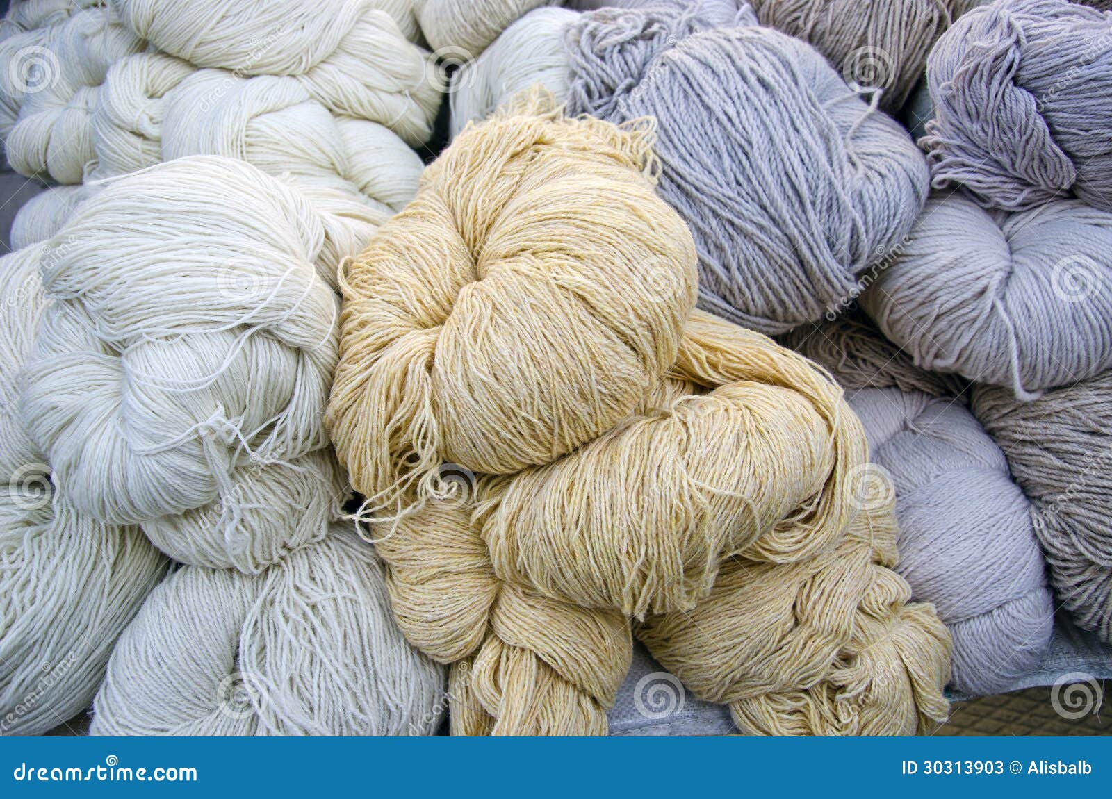Wool Thread in Agriculture Market Stock Image - Image of cloth, tangle ...