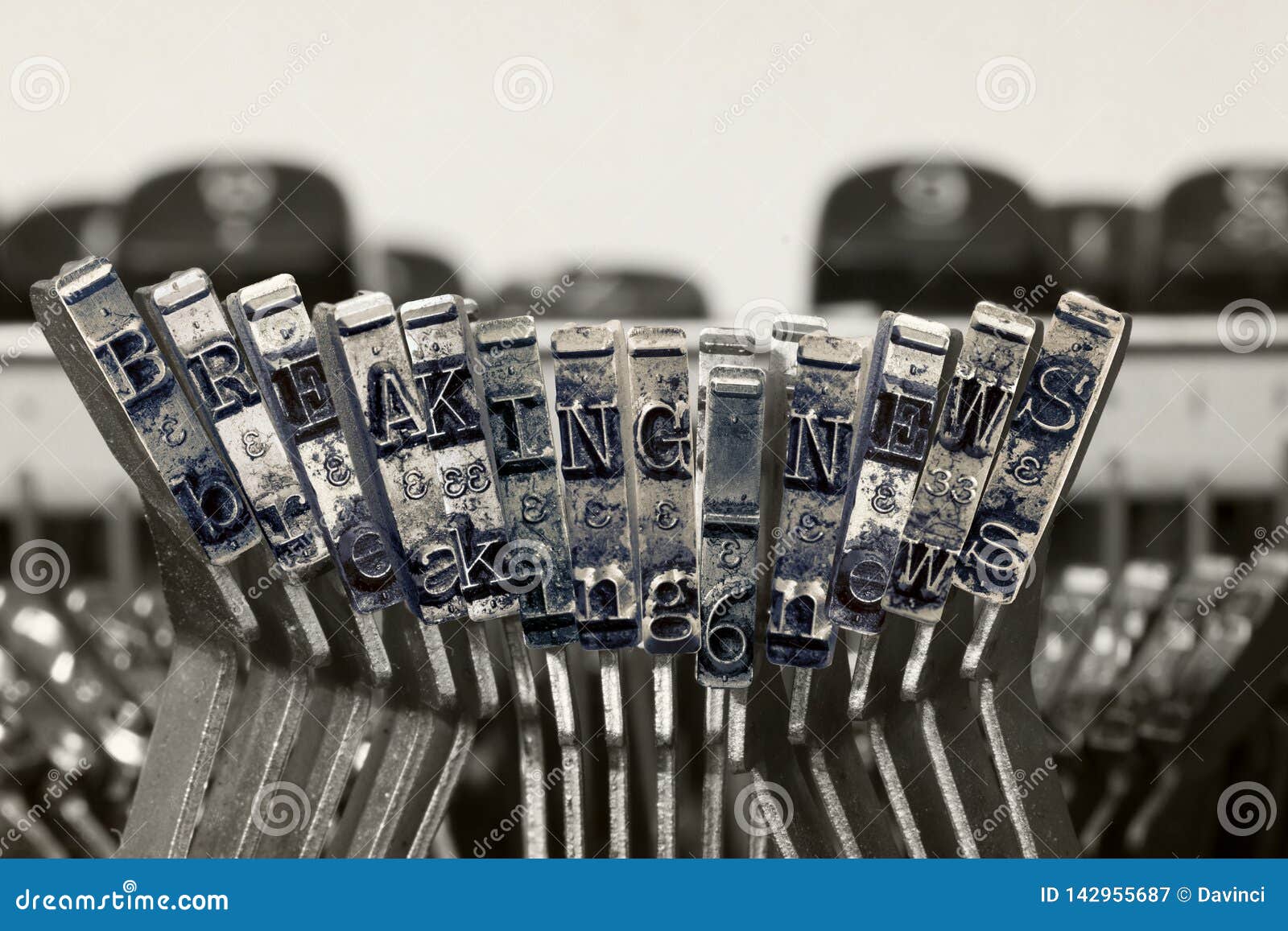 The Words BREAKING NEWS with an Old Typewriter Stock Image - Image of ... The Words BREAKING NEWS with an Old Typewriter Stock Image - Image of ...