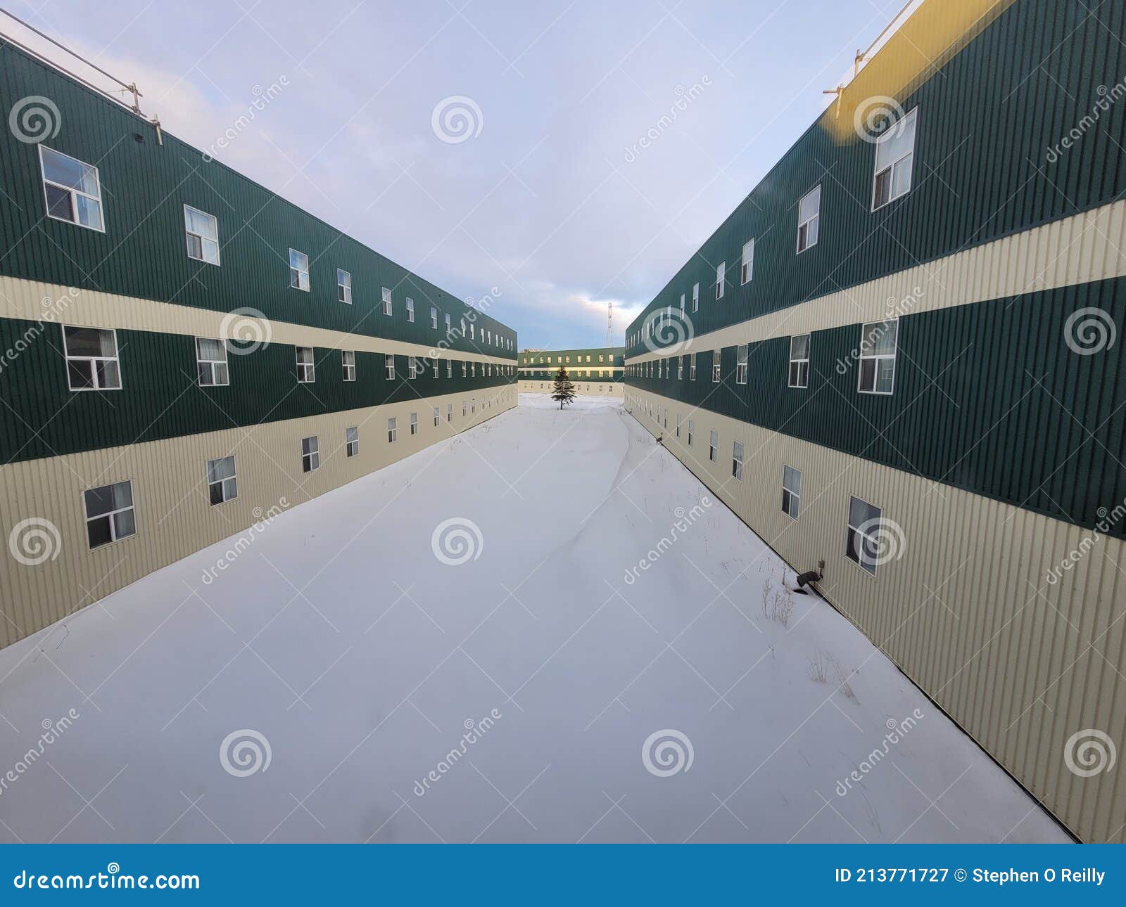 Work camp northern Alberta editorial photography. Image of work - 213771727