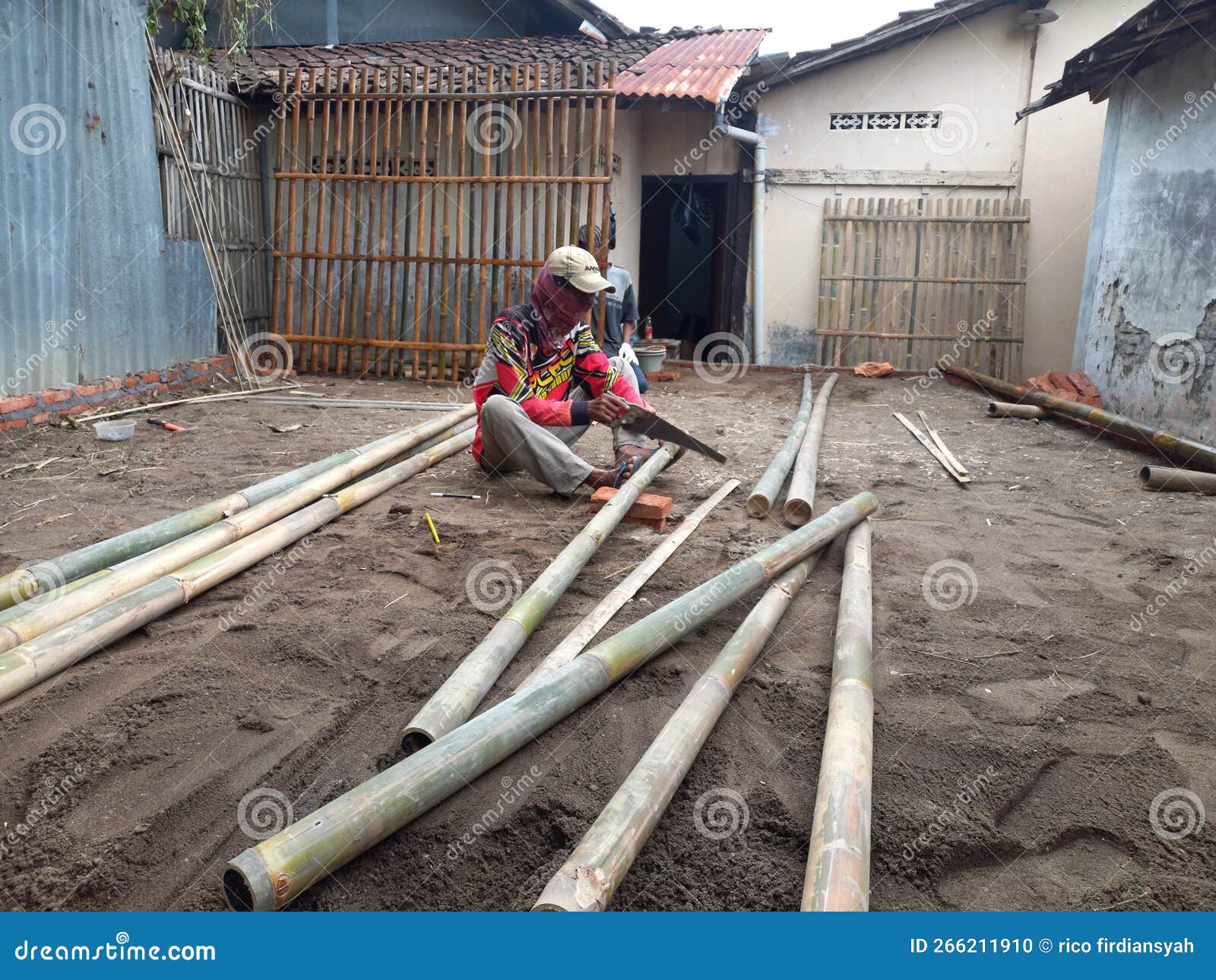 Work of cutting bamboo editorial image. Image of waterway - 266211910