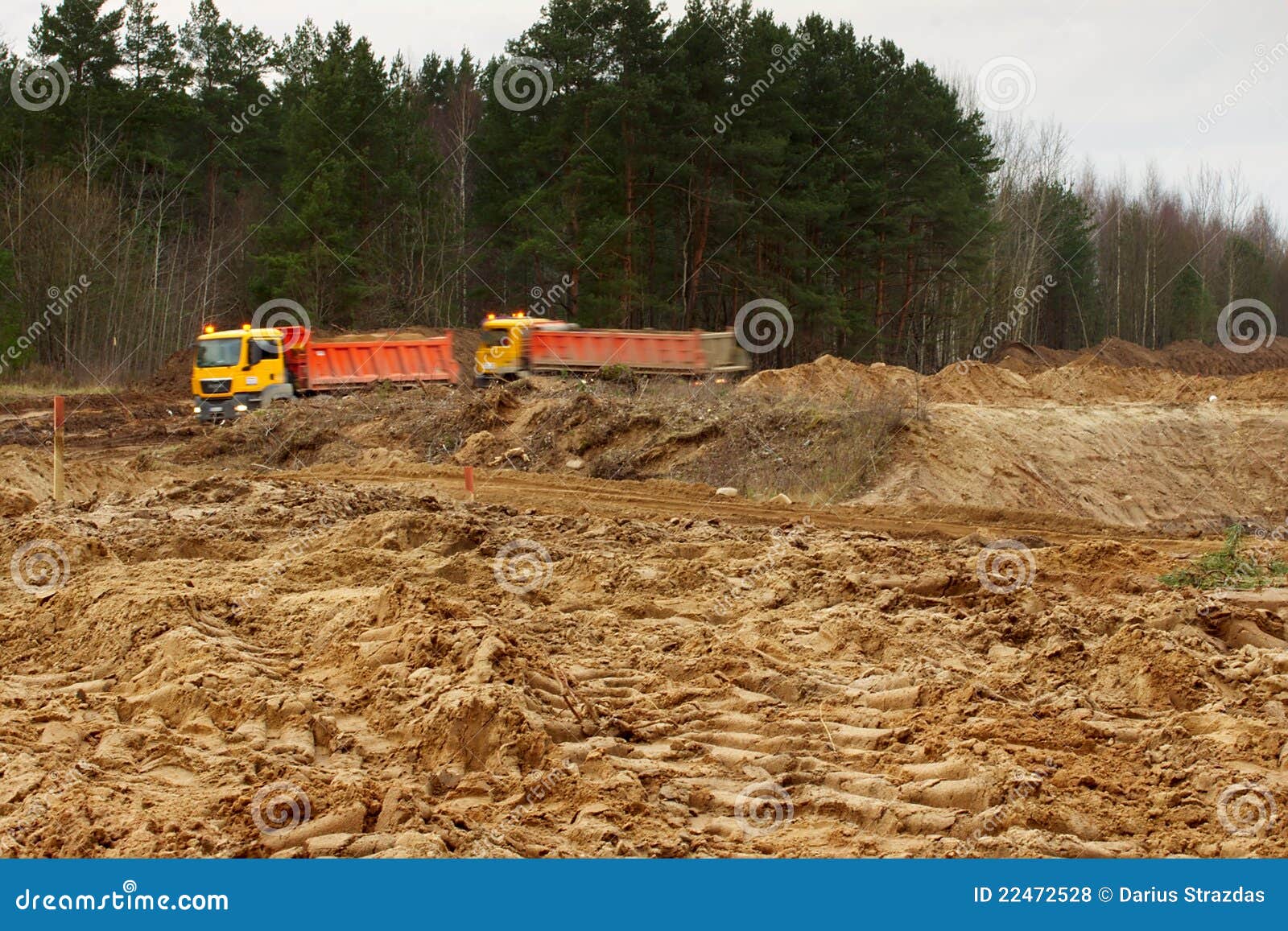 Digging Machines Stock Images - Download 851 Royalty Free Photos