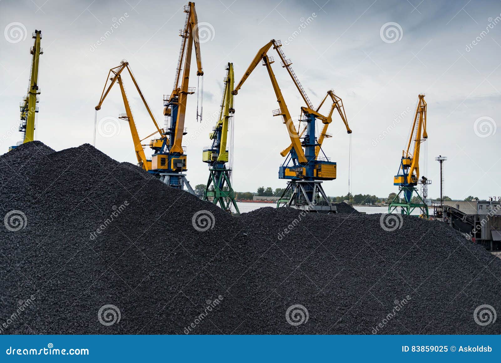 Work in Port Coal Handling Terminal. Stock Image - Image of bulk, scrap ...