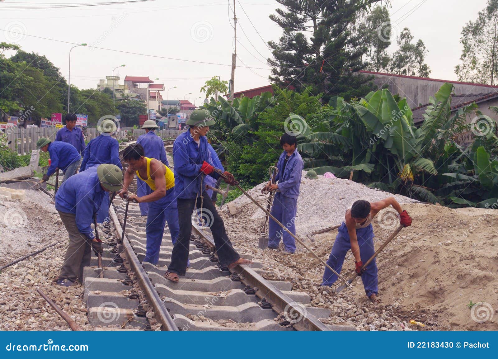 Work on the railway editorial image. Image of viet, hanoi - 22183430