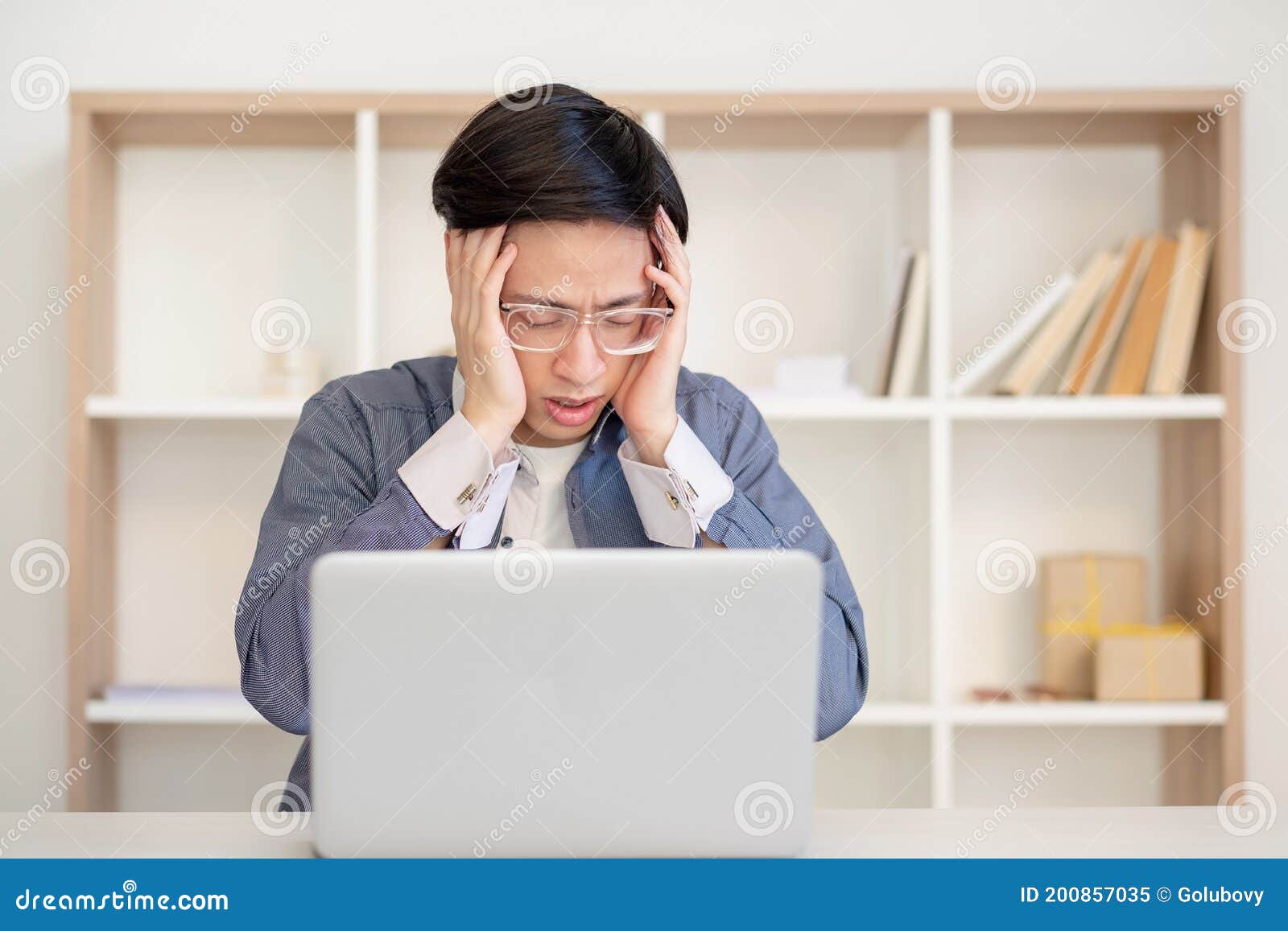 Work Stress Headache Problem Disturbed Employee Stock Image - Image of ...