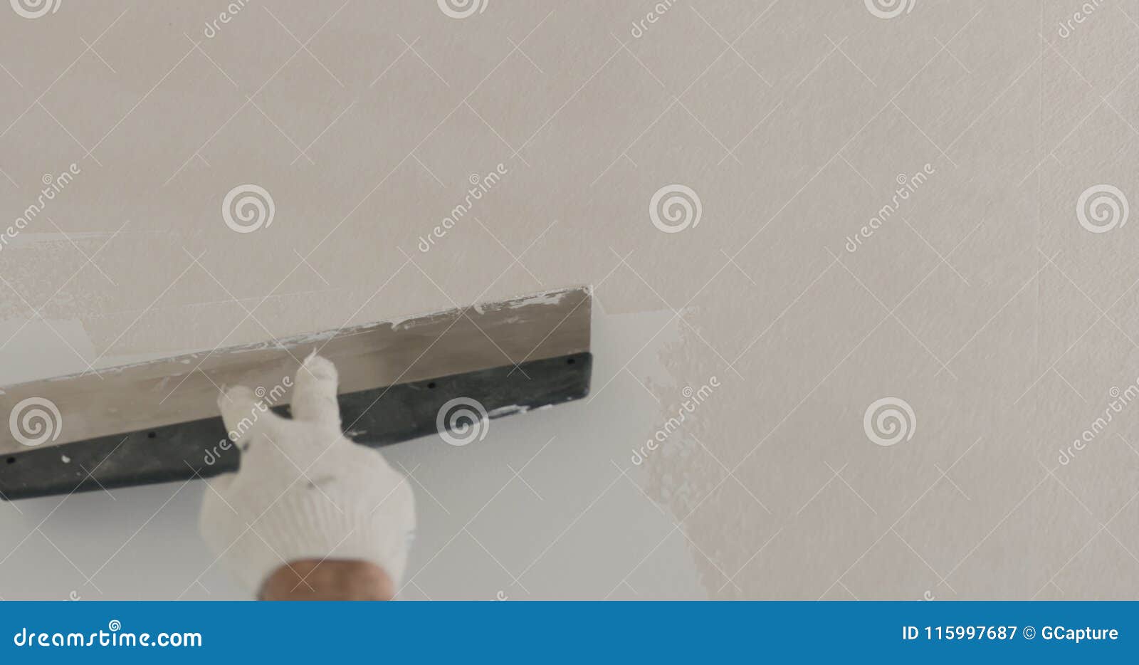Worker Applying Putty on the Wall Stock Image - Image of equipment ...