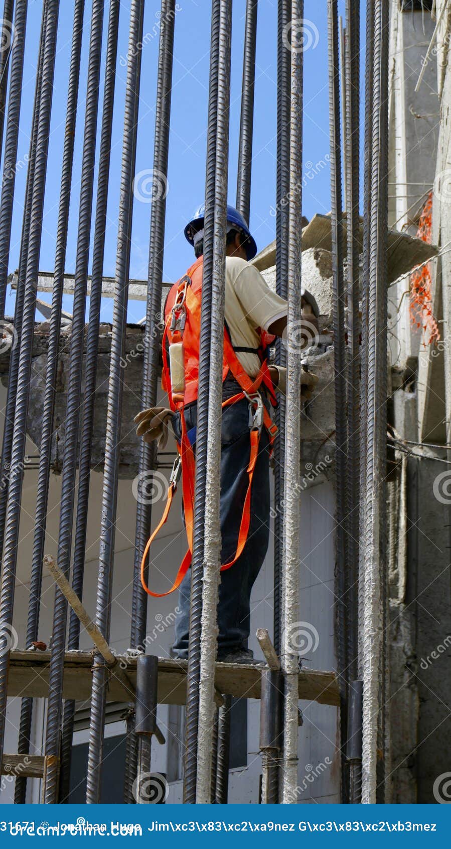 Worker breaking a wall editorial photo. Image of breaks - 75031671
