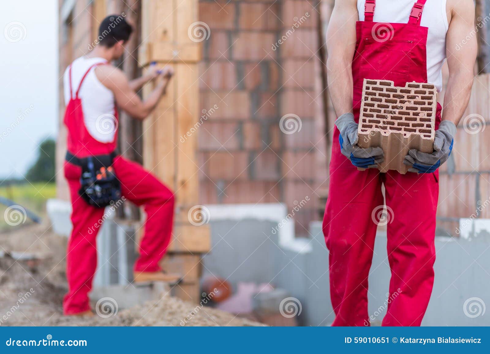 Worker building masonry stock image. Image of bear, construction - 59010651