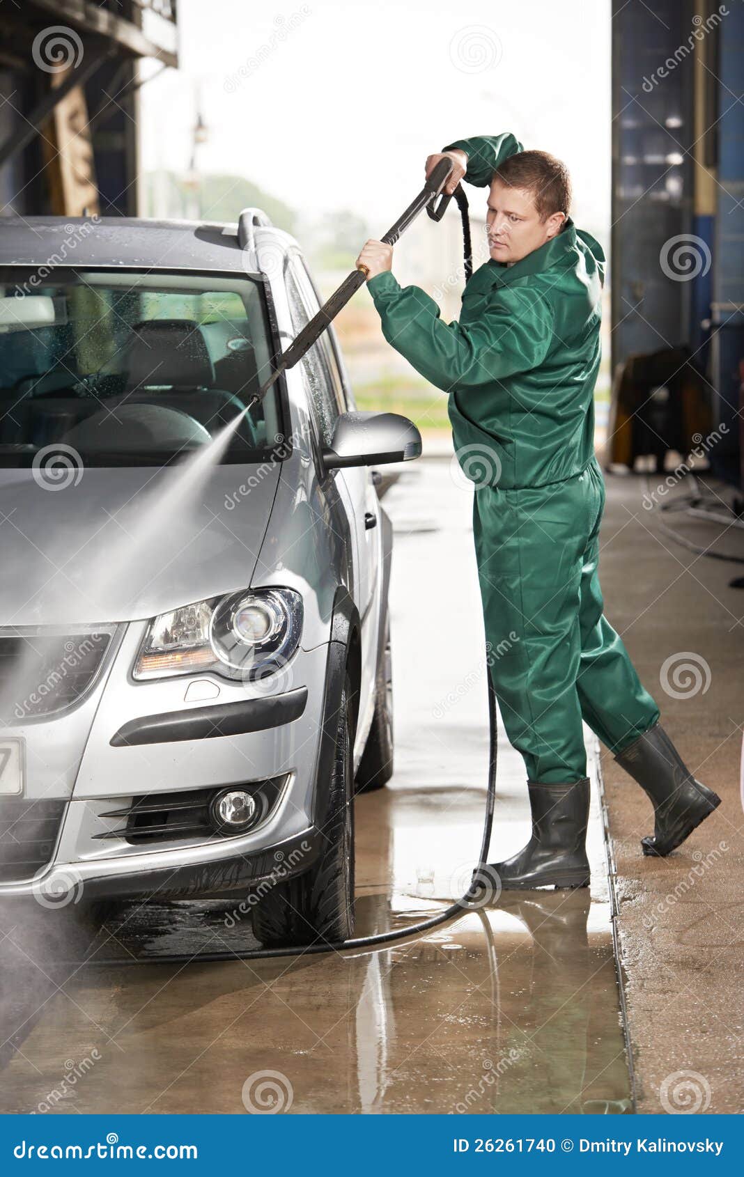Worker Cleaning Car with Pressured Water Stock Photo - Image of ...