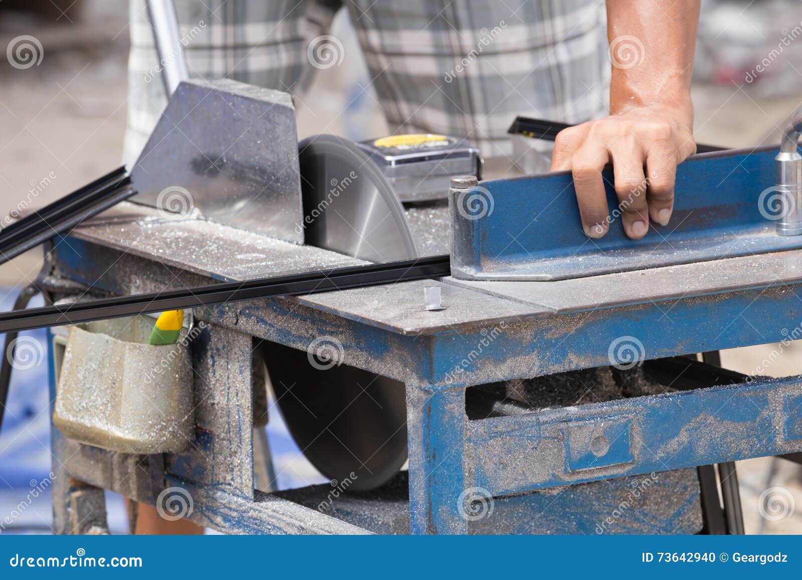 Worker Cutting Aluminium with Grinder Blade Stock Photo - Image of ...