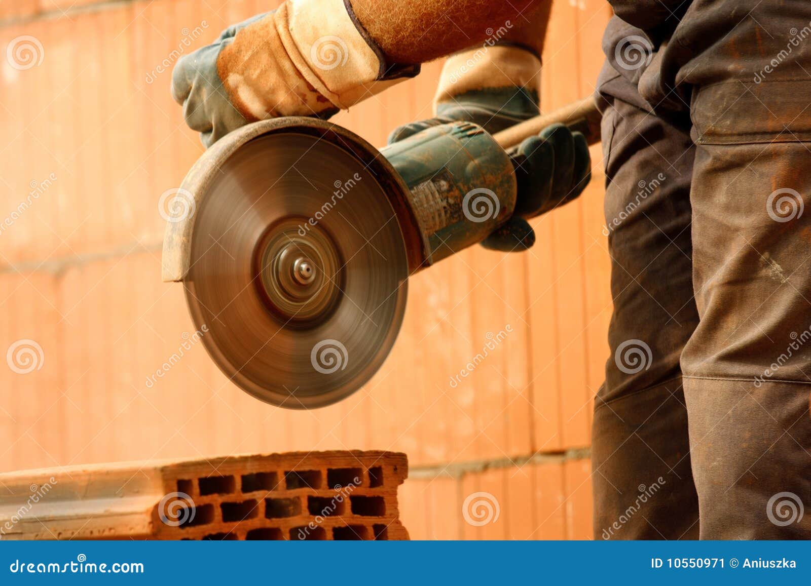 Worker cutting bricks stock image. Image of hand, instrument - 10550971