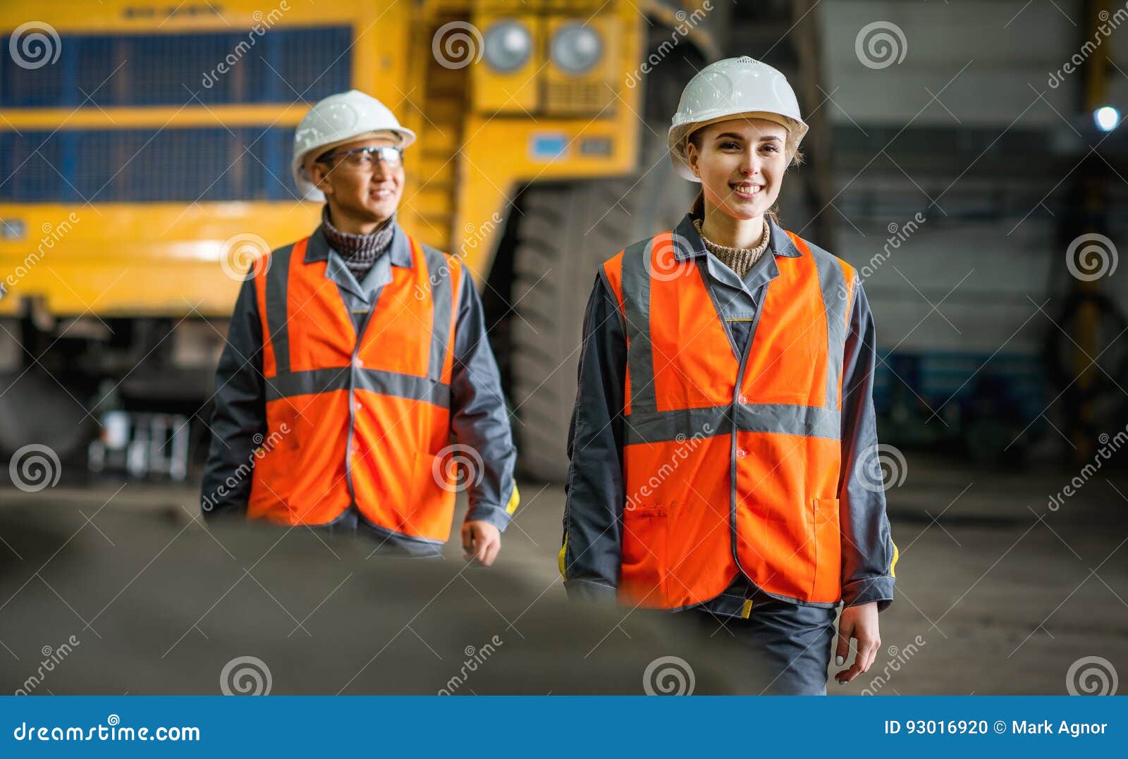 Worker in Front of a Bug Truck Stock Photo - Image of coal, mover: 93016920