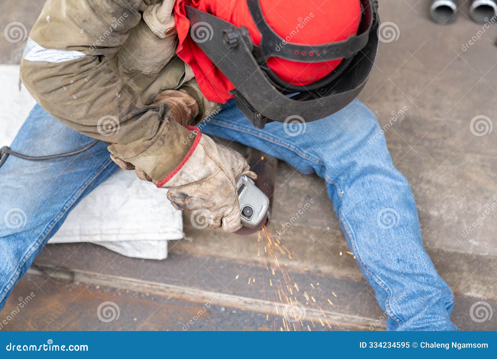 Worker Grinding Metal Pipe and Sparks Stock Image - Image of grinder ...