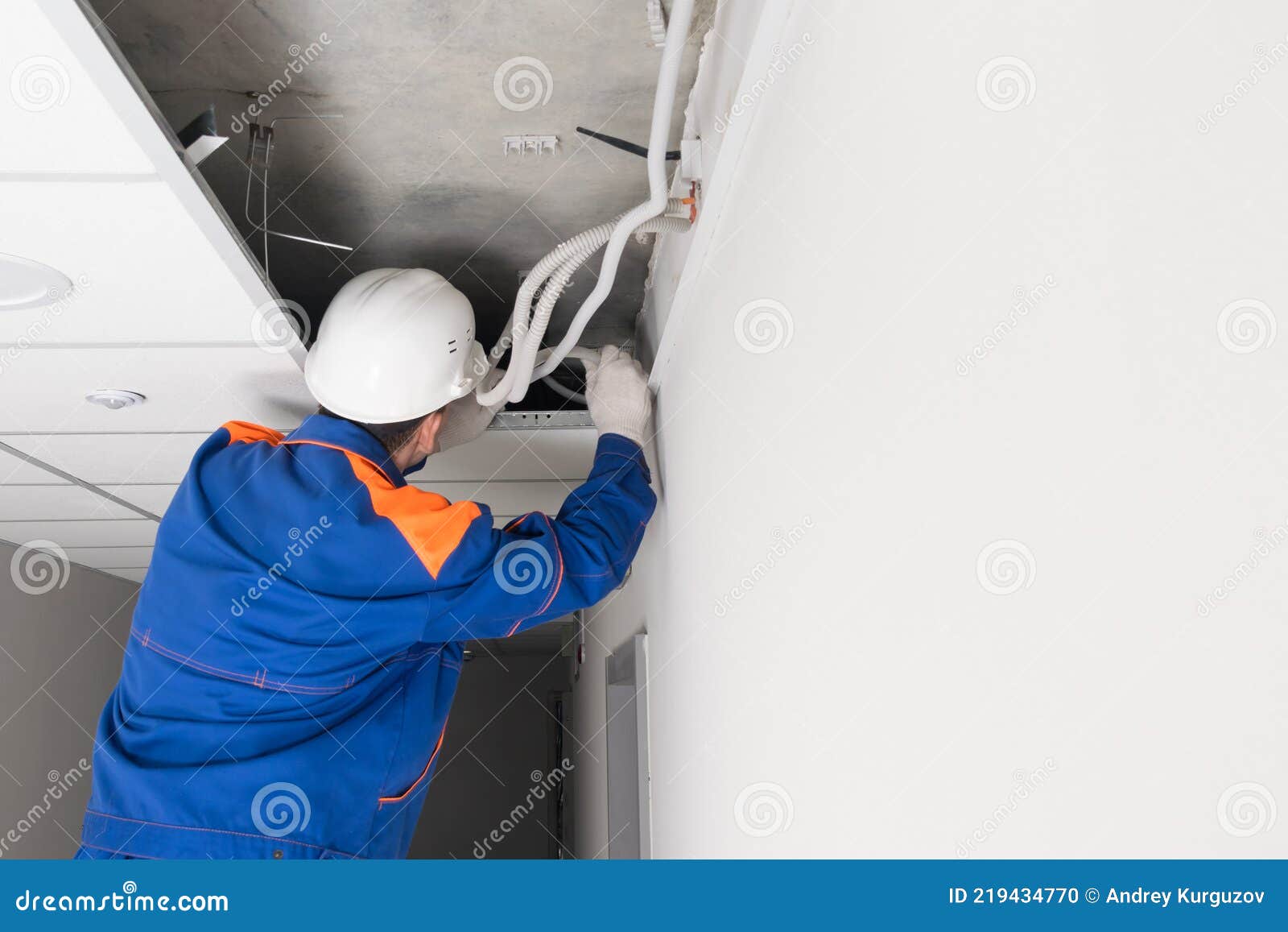 Worker Looking for Internet Failure, Broken Wire Stock Photo - Image of ...