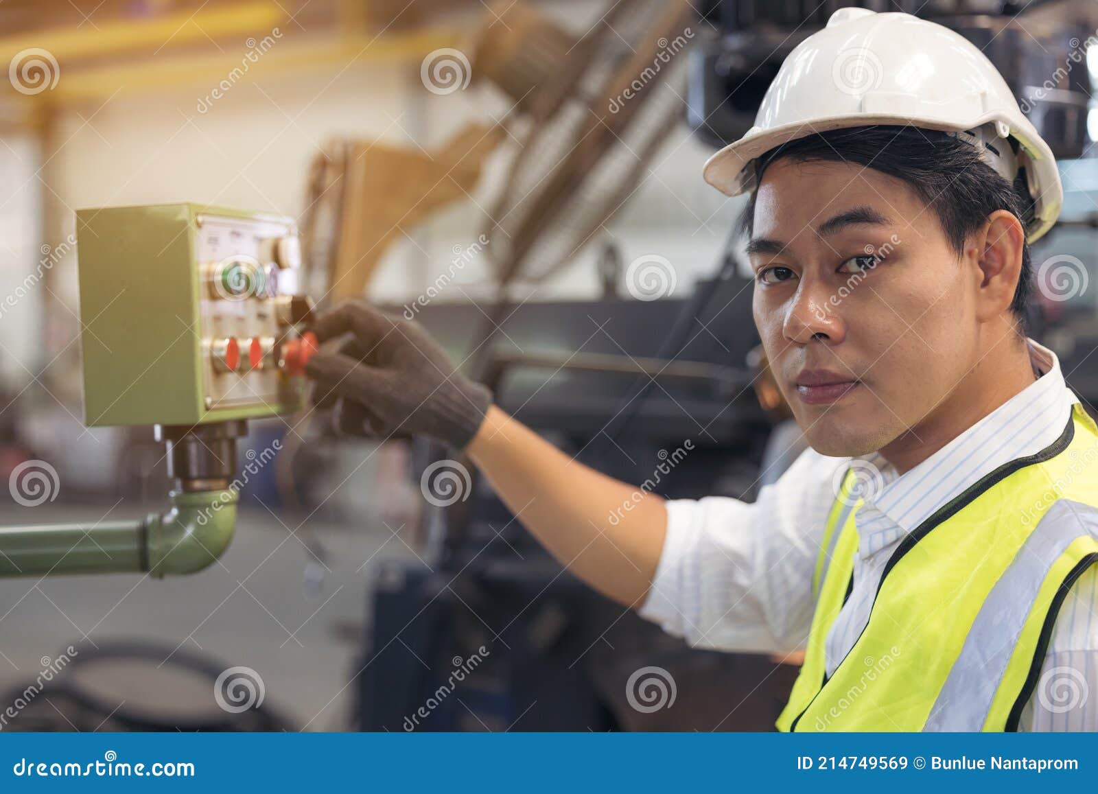 Worker, Man Quality Control, Maintenance, Check In Factory, Warehouse ...