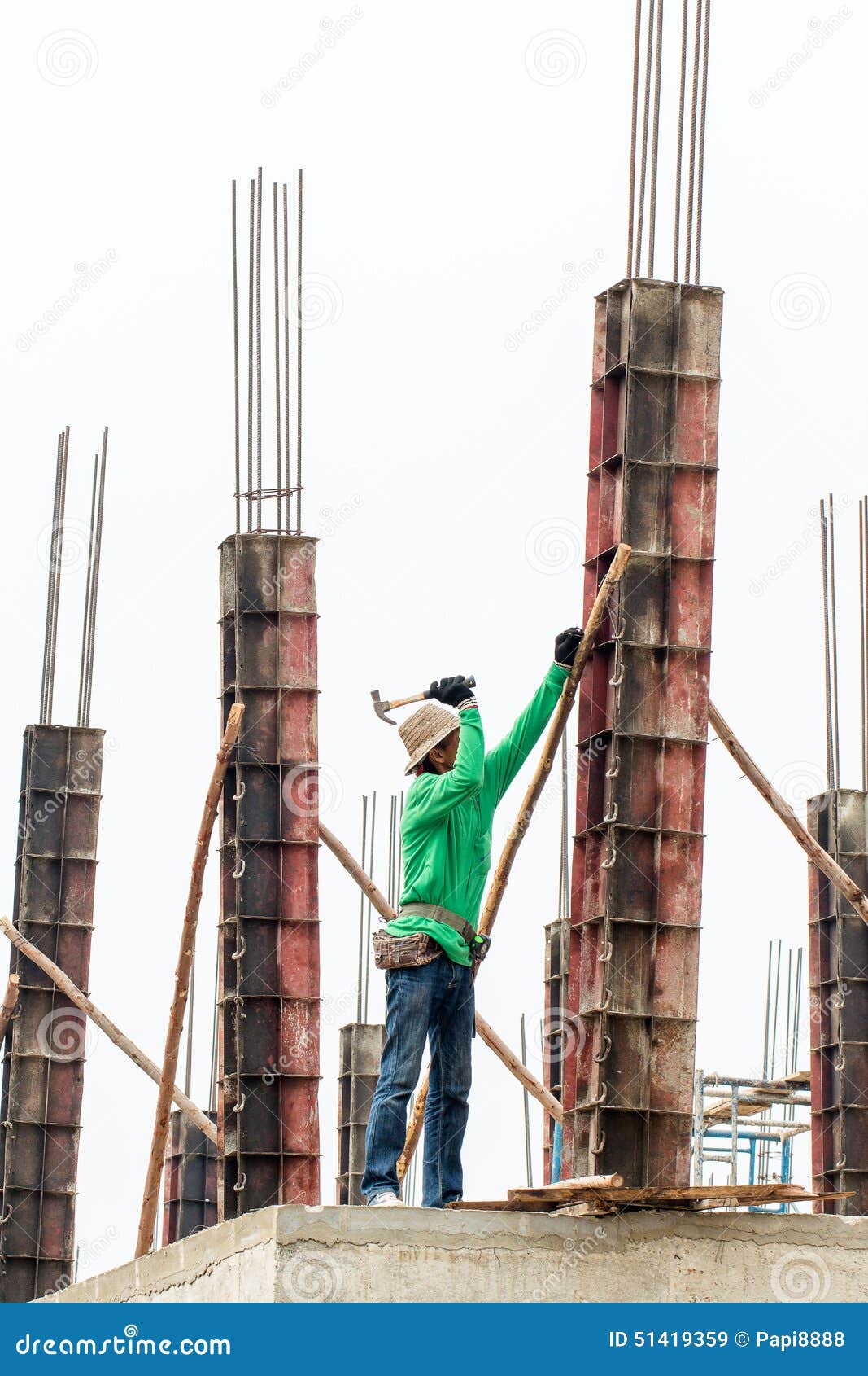 Worker Mounter Assembling Concrete Formwork with Hammer Editorial Stock ...