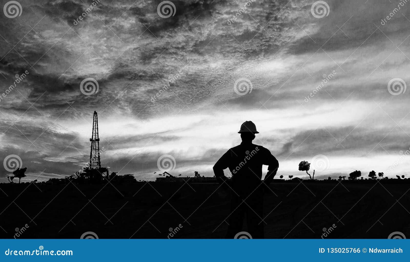An Engineer in the Oil Field in Oman Editorial Photo - Image of helmet ...