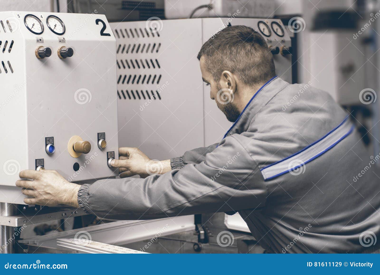 474 Welding Window Photos - Free & Royalty-Free Stock Photos from ...