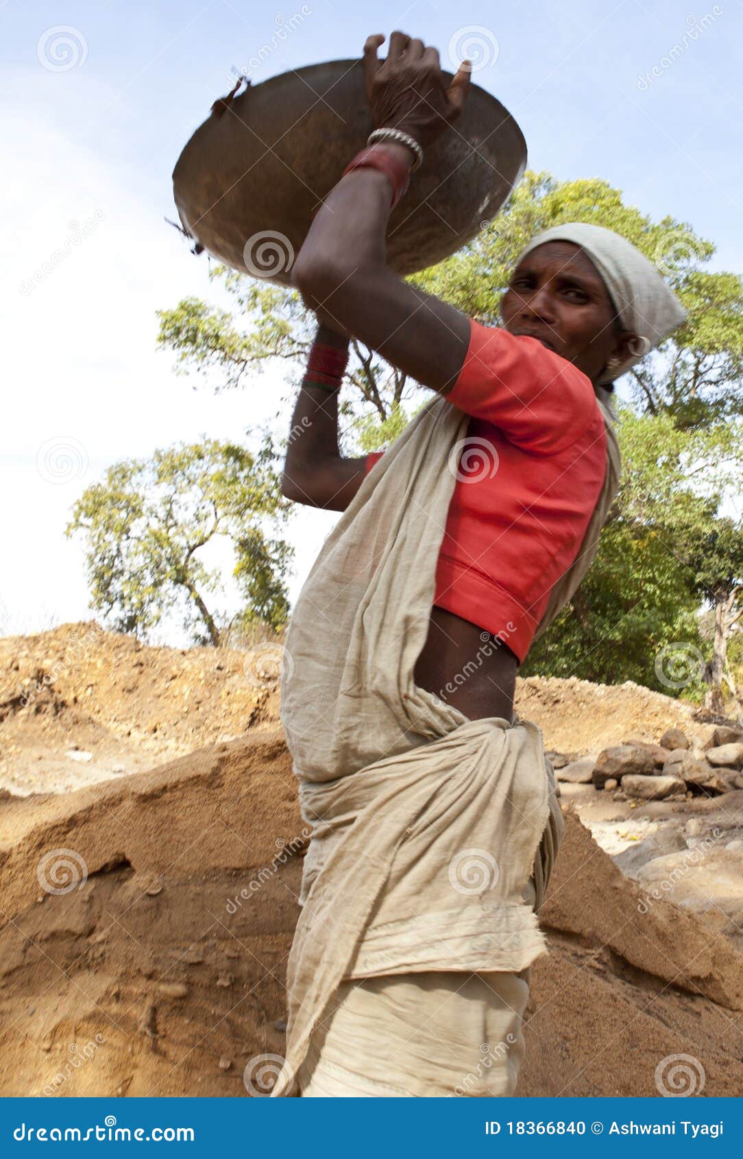 A worker in rural india editorial image. Image of india - 18366840