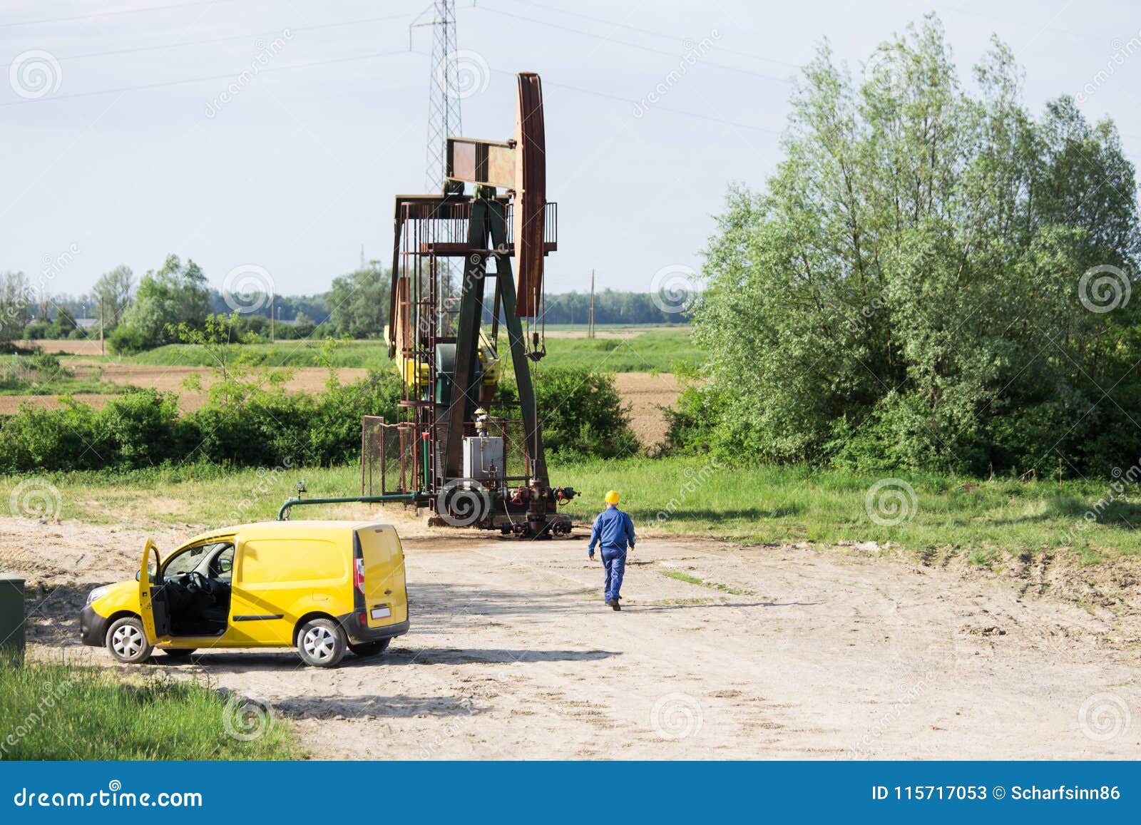 The Worker Serves an Oil Rig Editorial Stock Photo - Image of resource ...