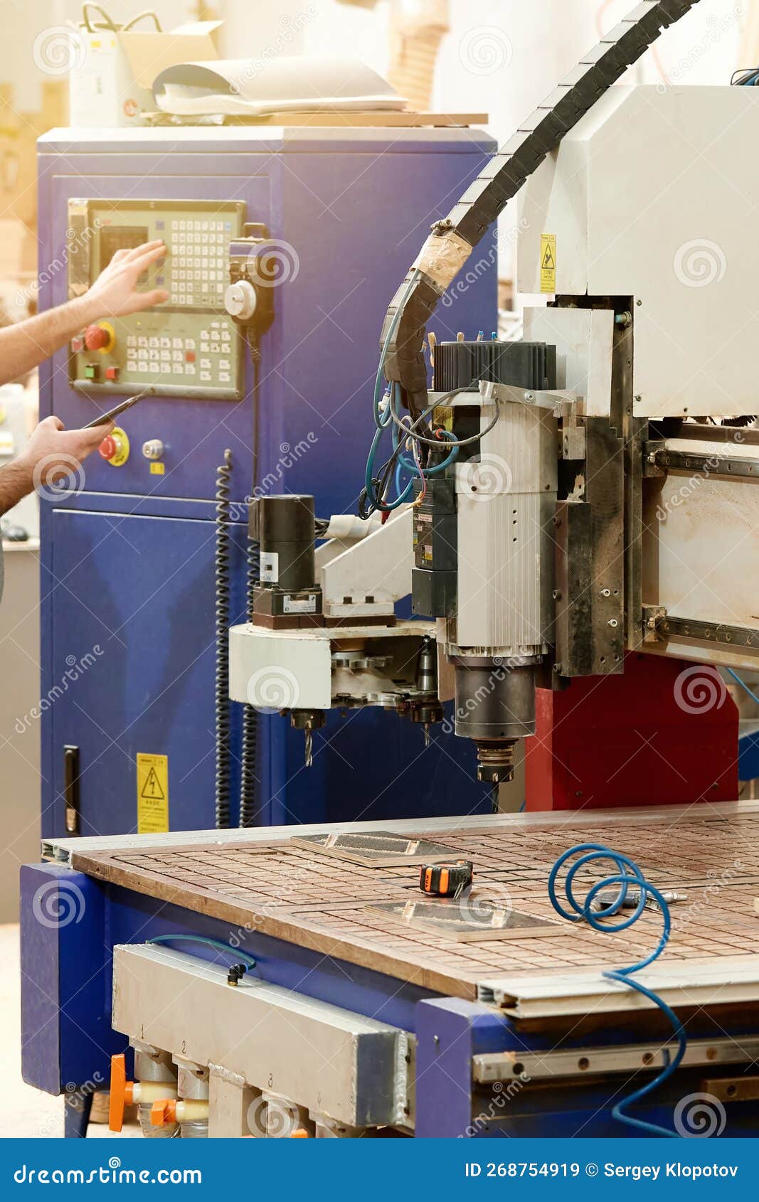 A Worker Sets Up an Automatic Milling Machine Stock Image - Image of ...