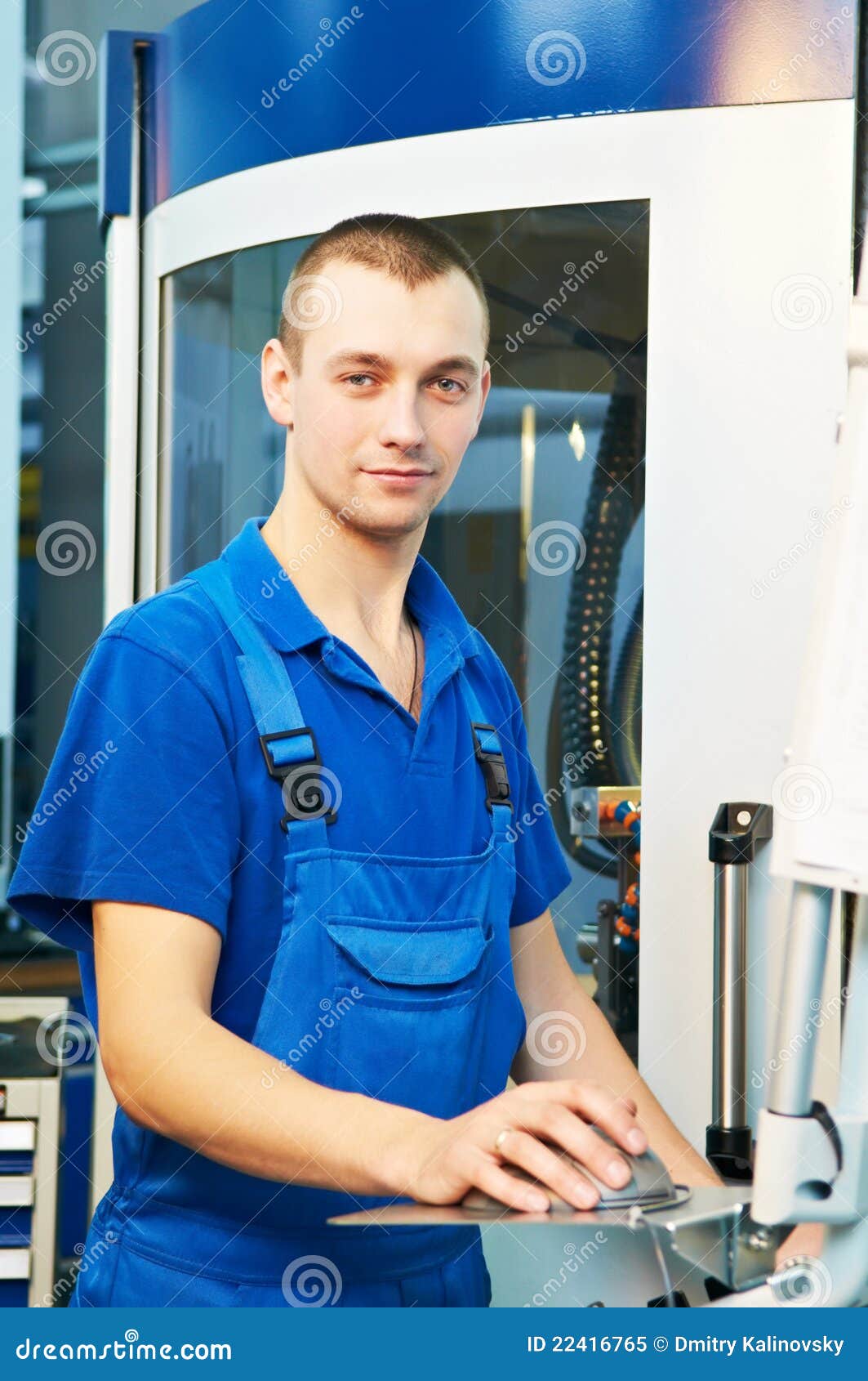 Worker at tool workshop stock image. Image of metal, cheerful - 22416765